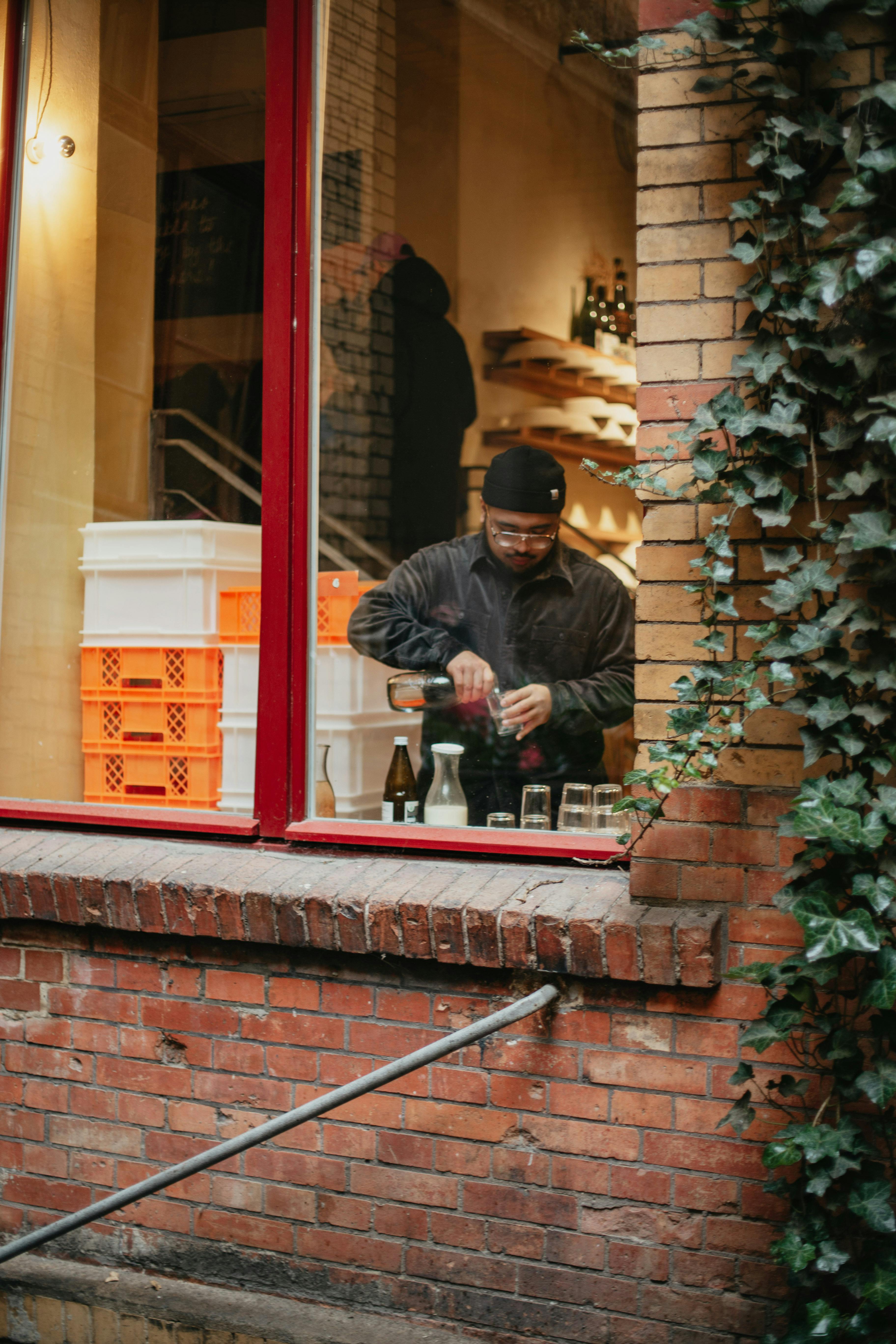 Pouring Photos, Download The BEST Free Pouring Stock Photos & HD Images