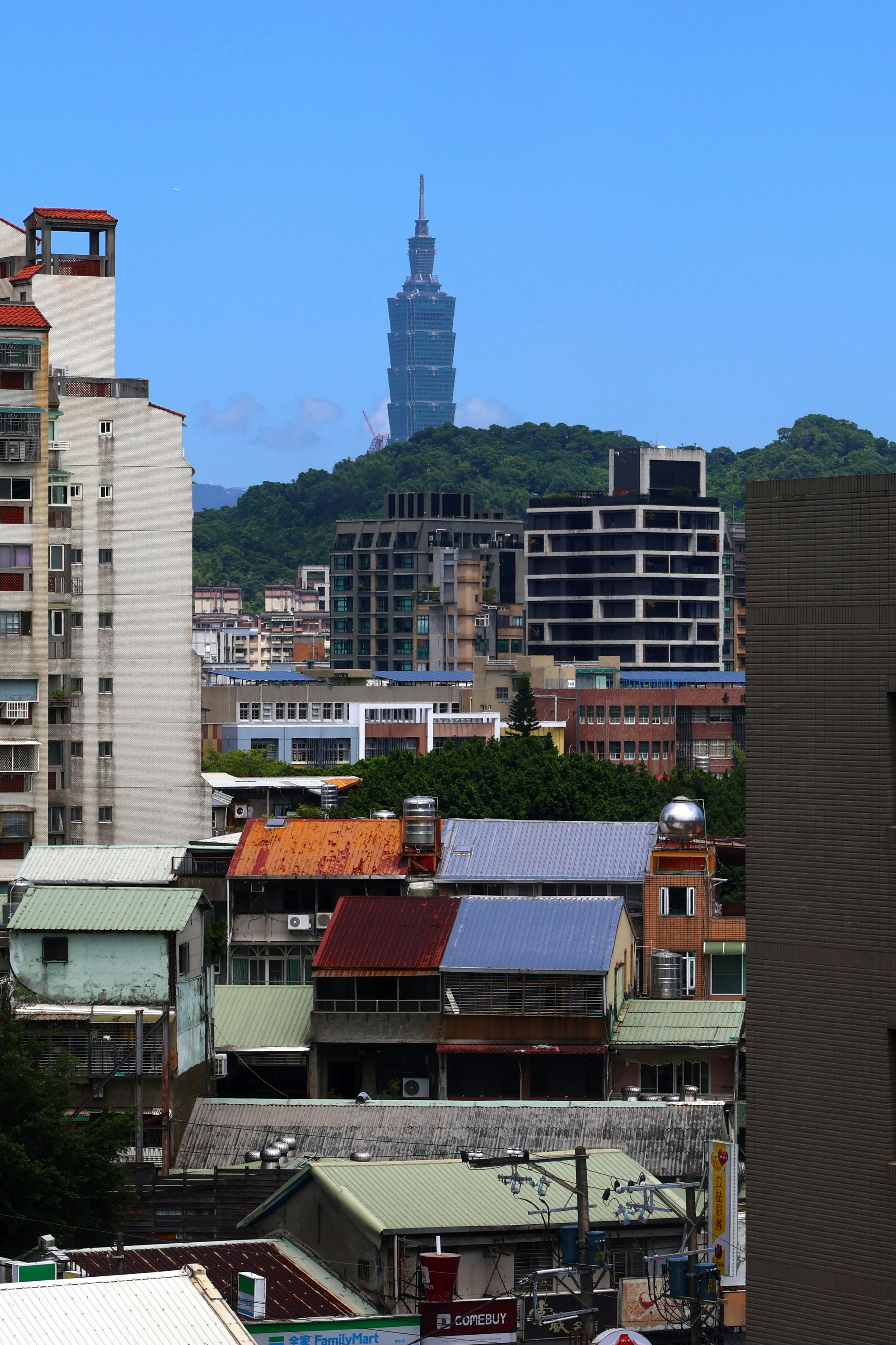 Cityscape with Taipei 101 · Free Stock Photo