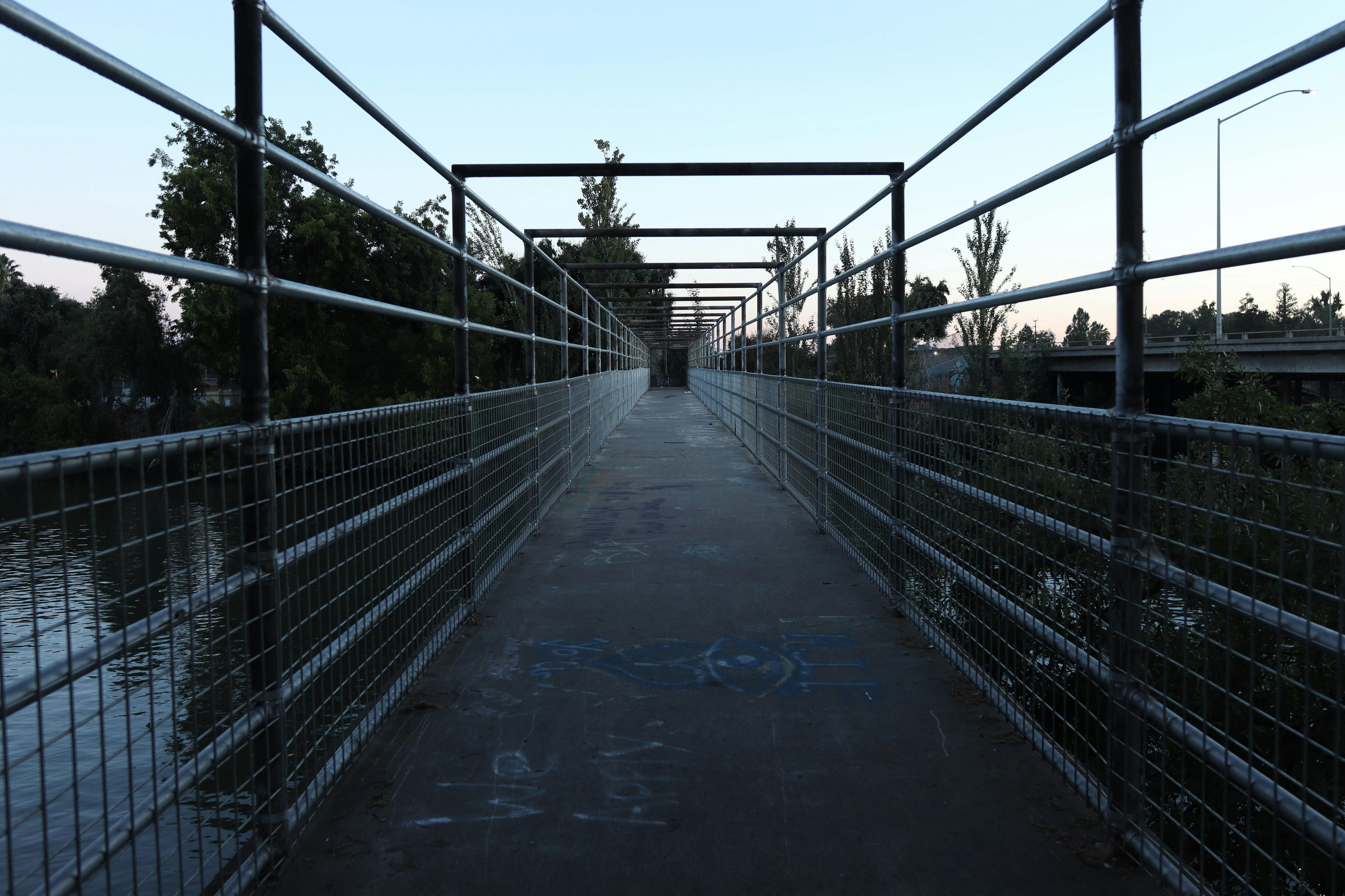 Long Narrow Footbridge · Free Stock Photo