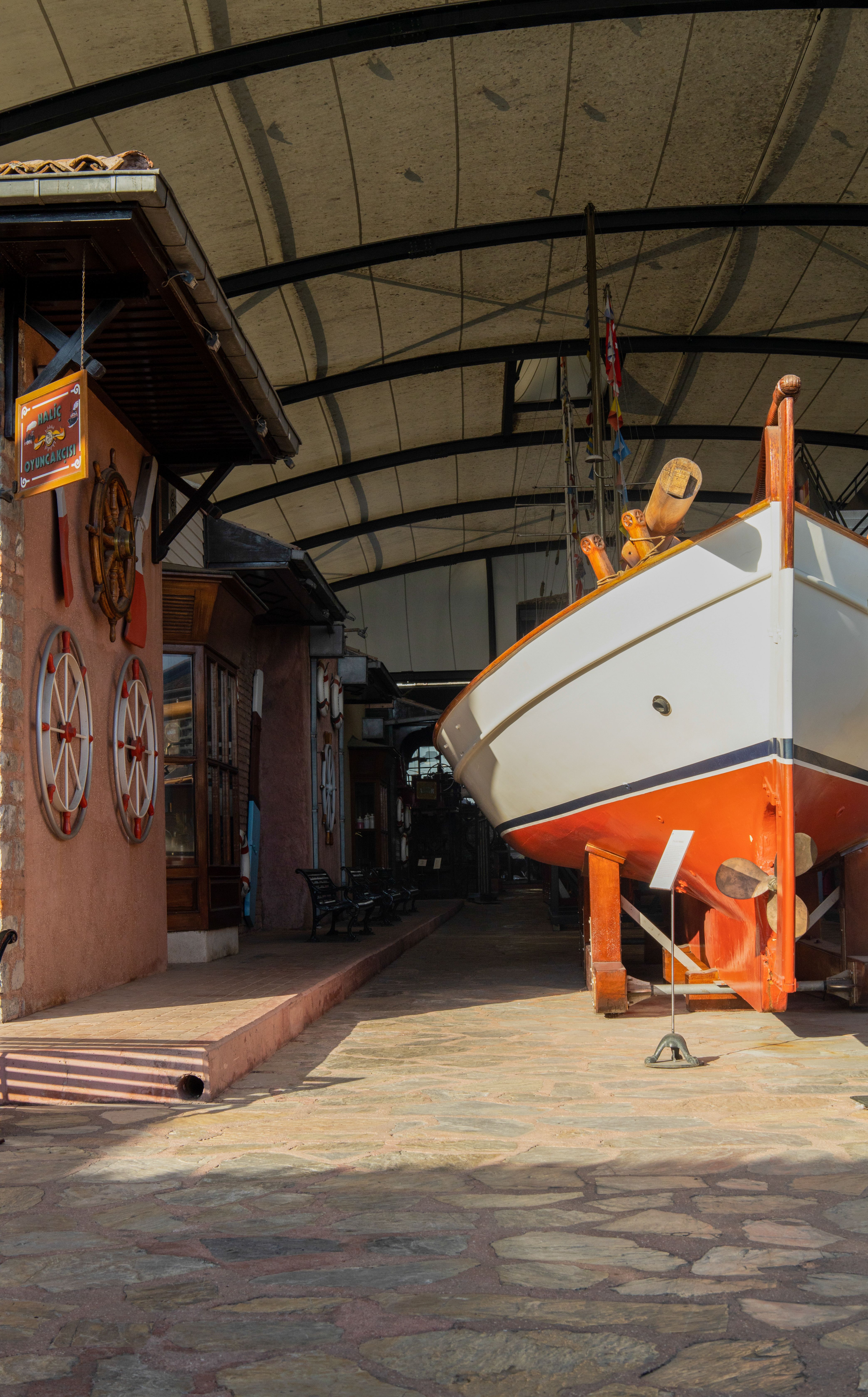 Mater Ship Building Repair Photos, Download The BEST Free Mater Ship ...