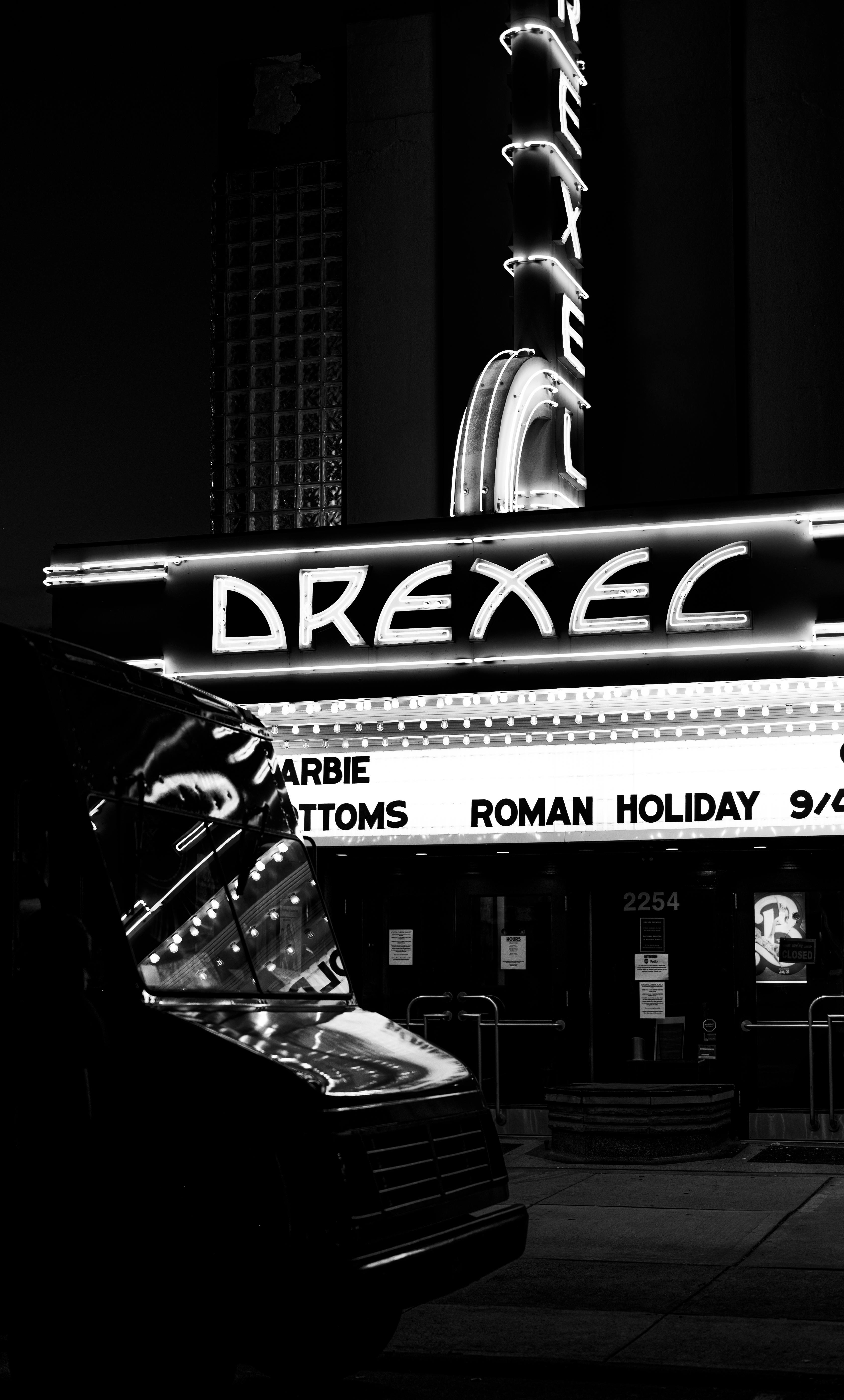 Illuminated Entrance of the Drexel Theater in Bexley · Free Stock Photo