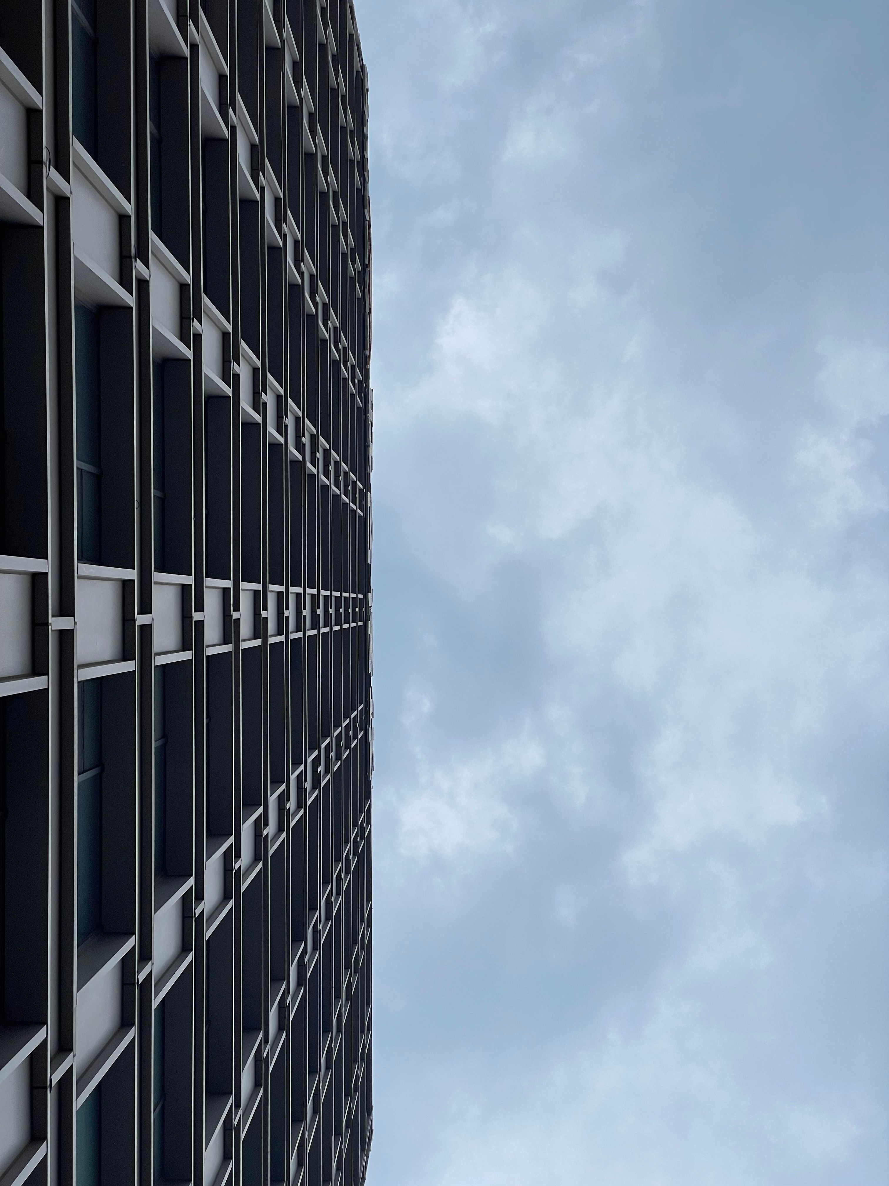 Gray High-rise Building · Free Stock Photo