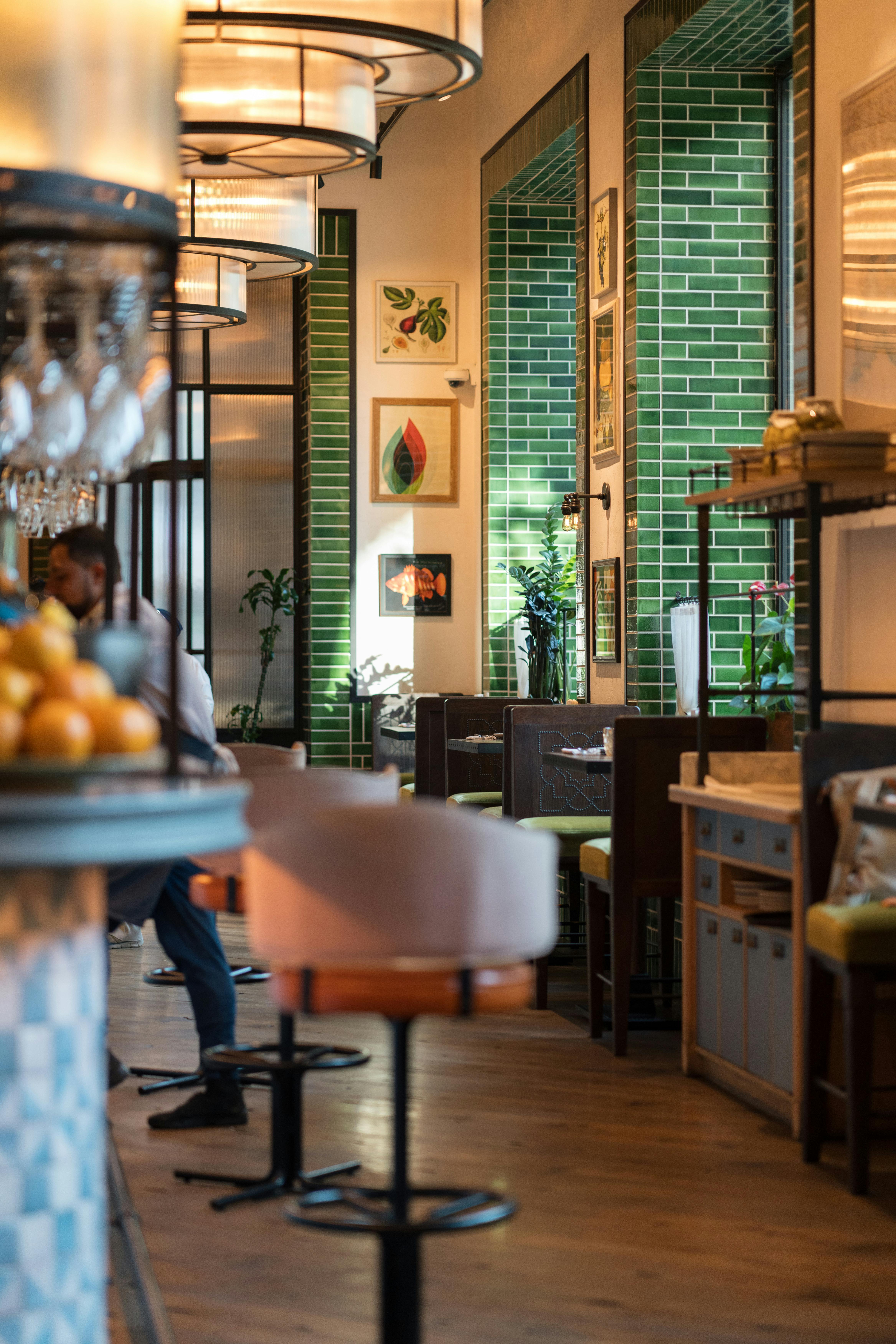 Bar And Restaurant Space Photos, Download The BEST Free Bar And ...