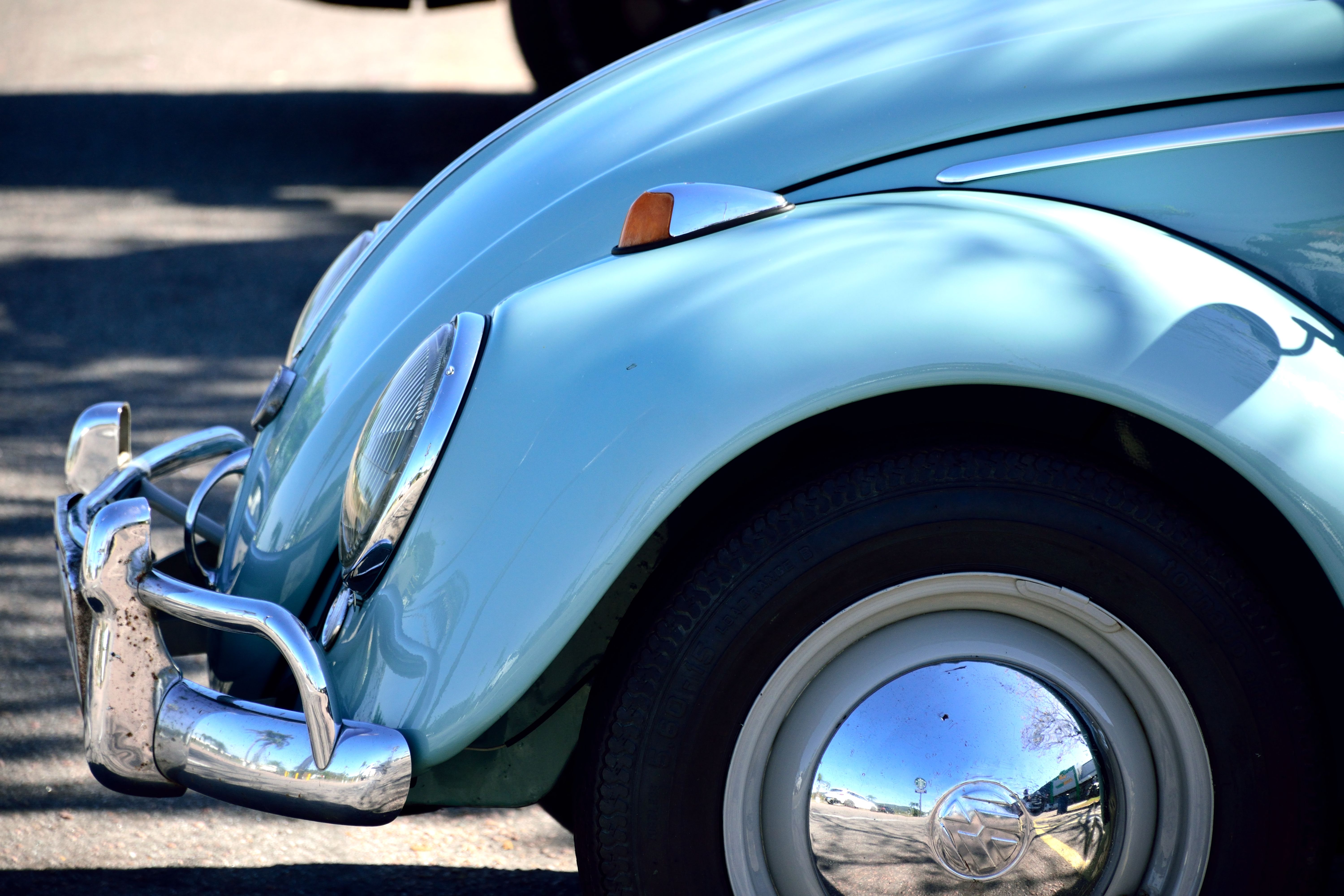 Blue Front Side of VW Beetle · Free Stock Photo