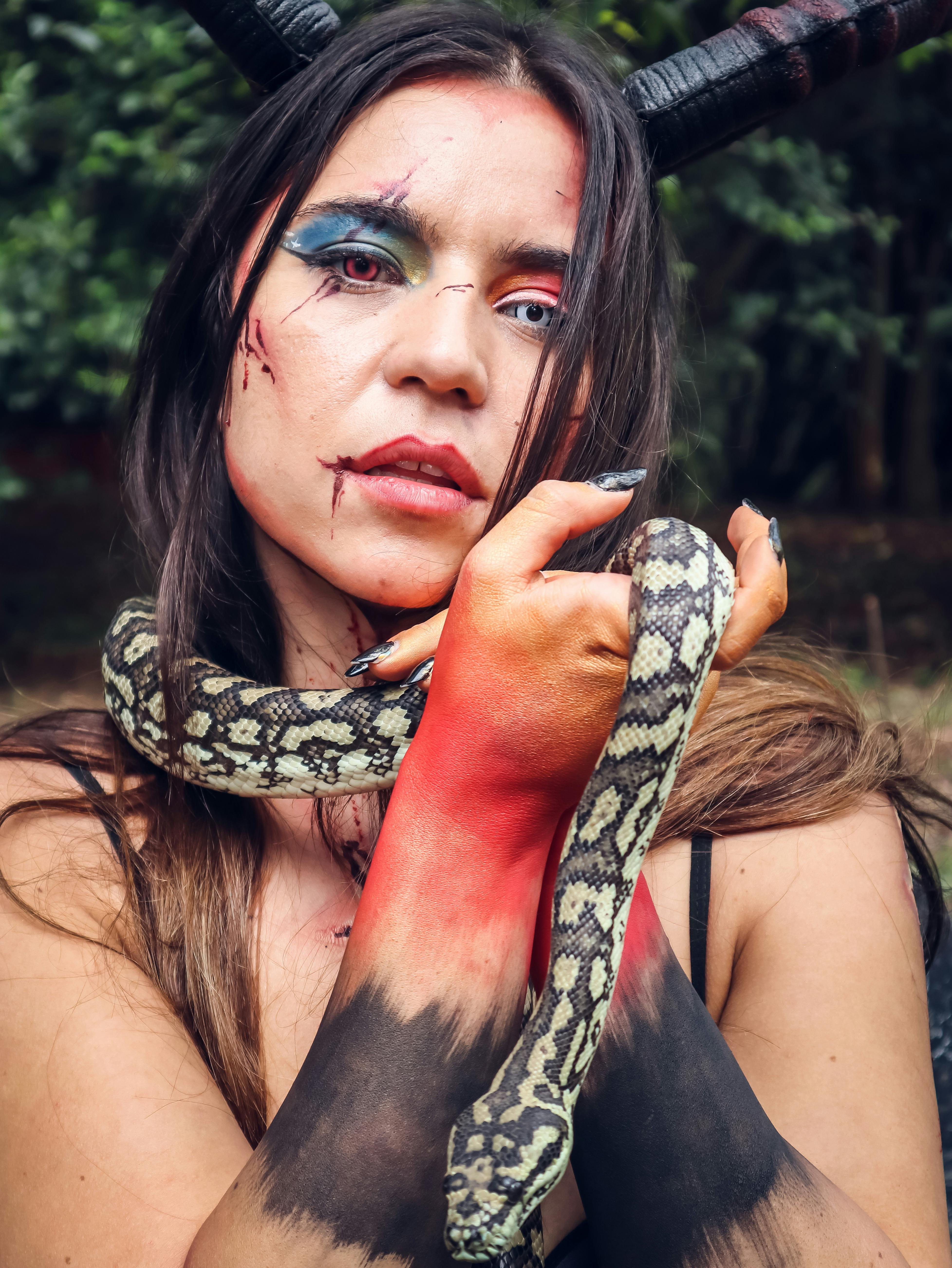 Devil Animated Face With Horn Photos, Download The BEST Free Devil ...