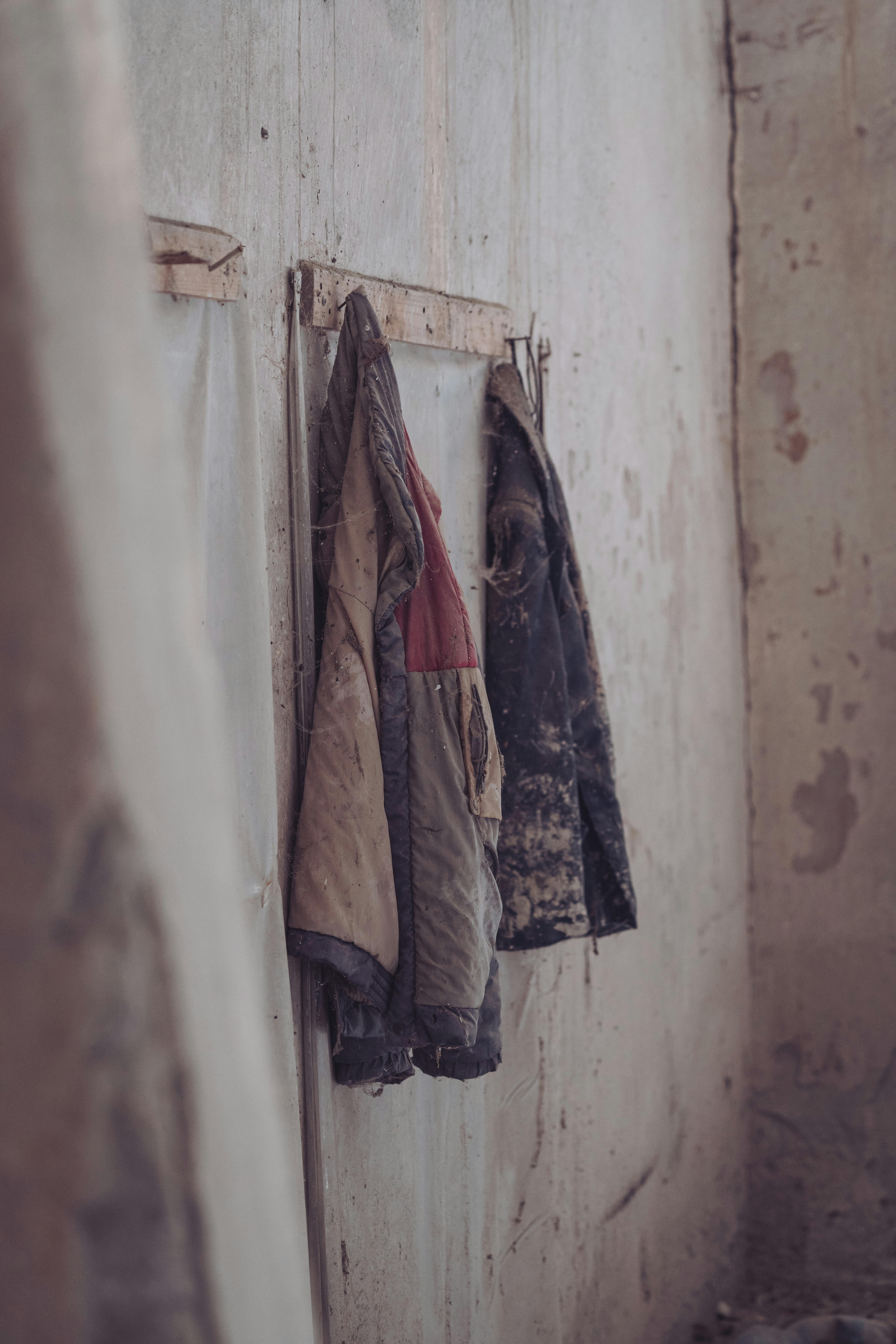 old hanging jacket · Free Stock Photo