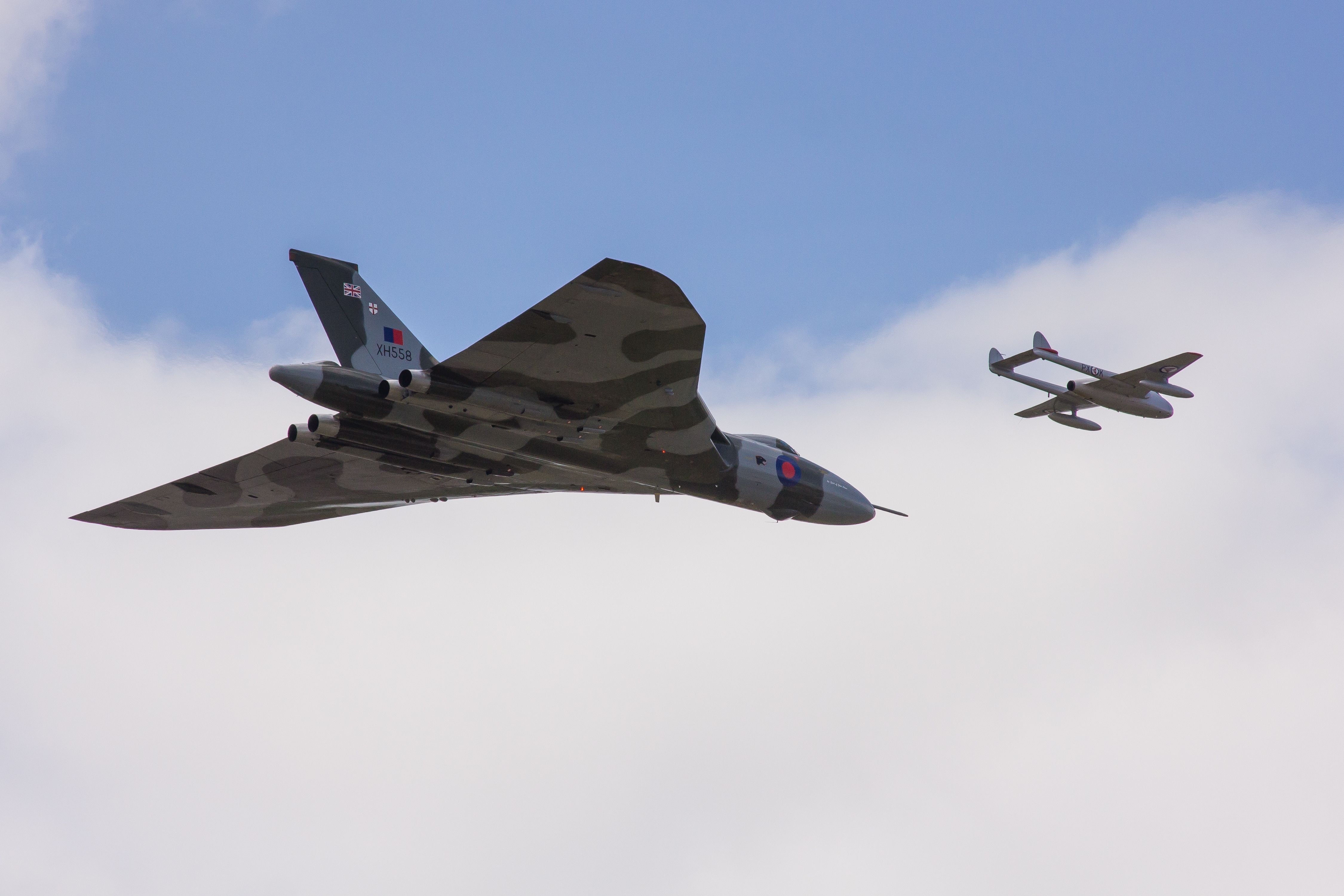 Avro Vulcan XH558 Flying on Sky · Free Stock Photo