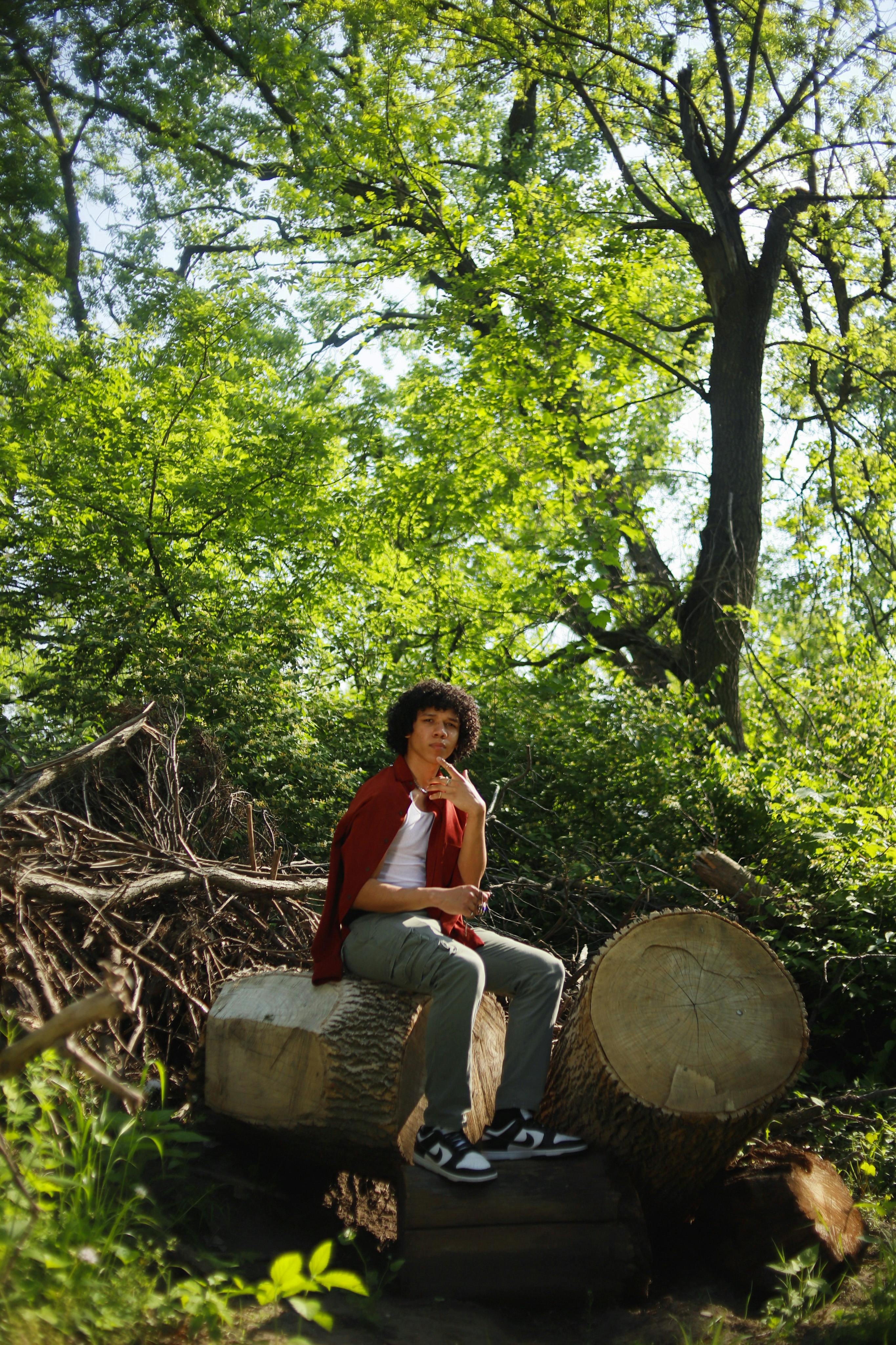 Woman Slumping while Standing · Free Stock Photo