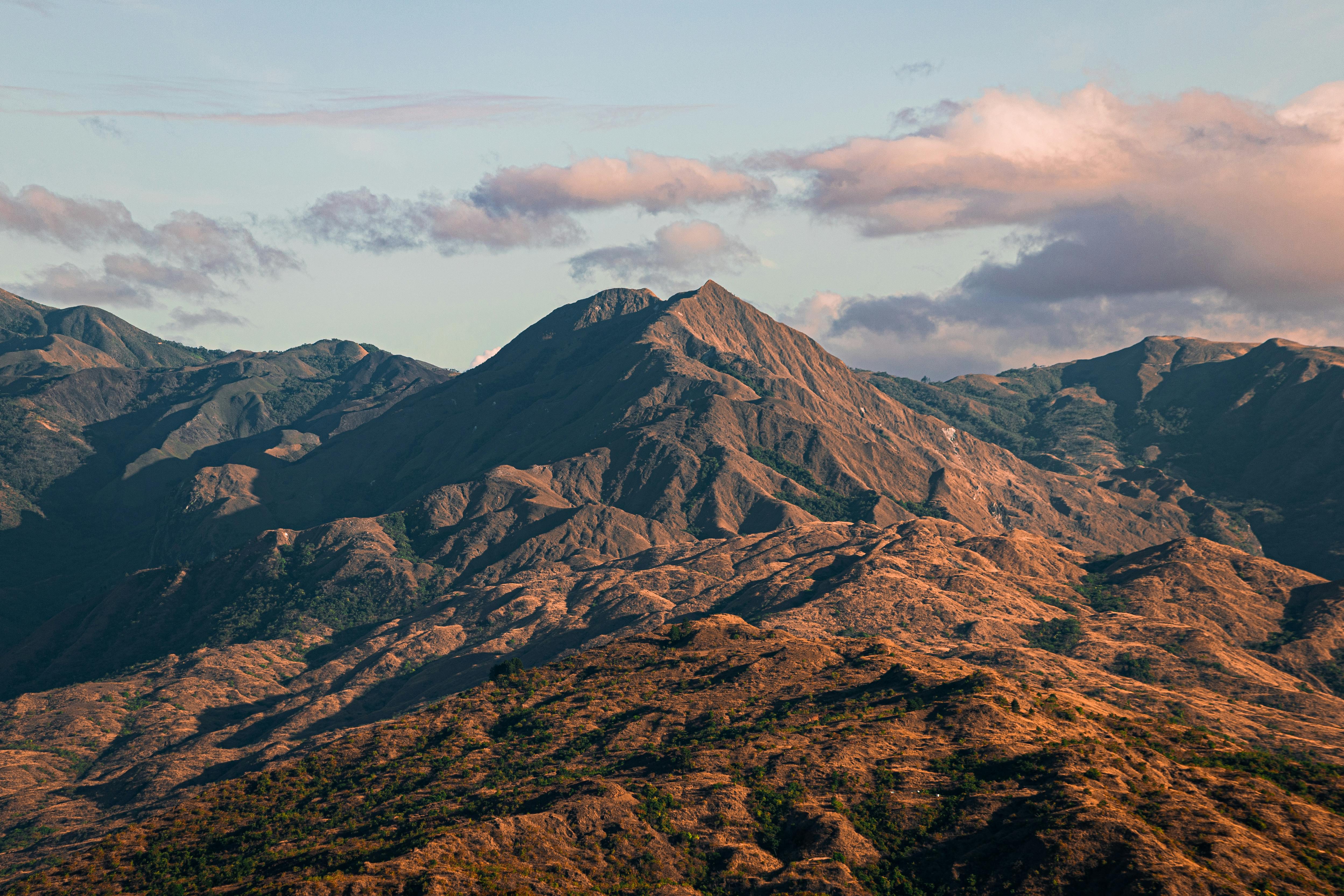 Mount Iglit in Occidental Mindoro Province in Philippines · Free Stock ...