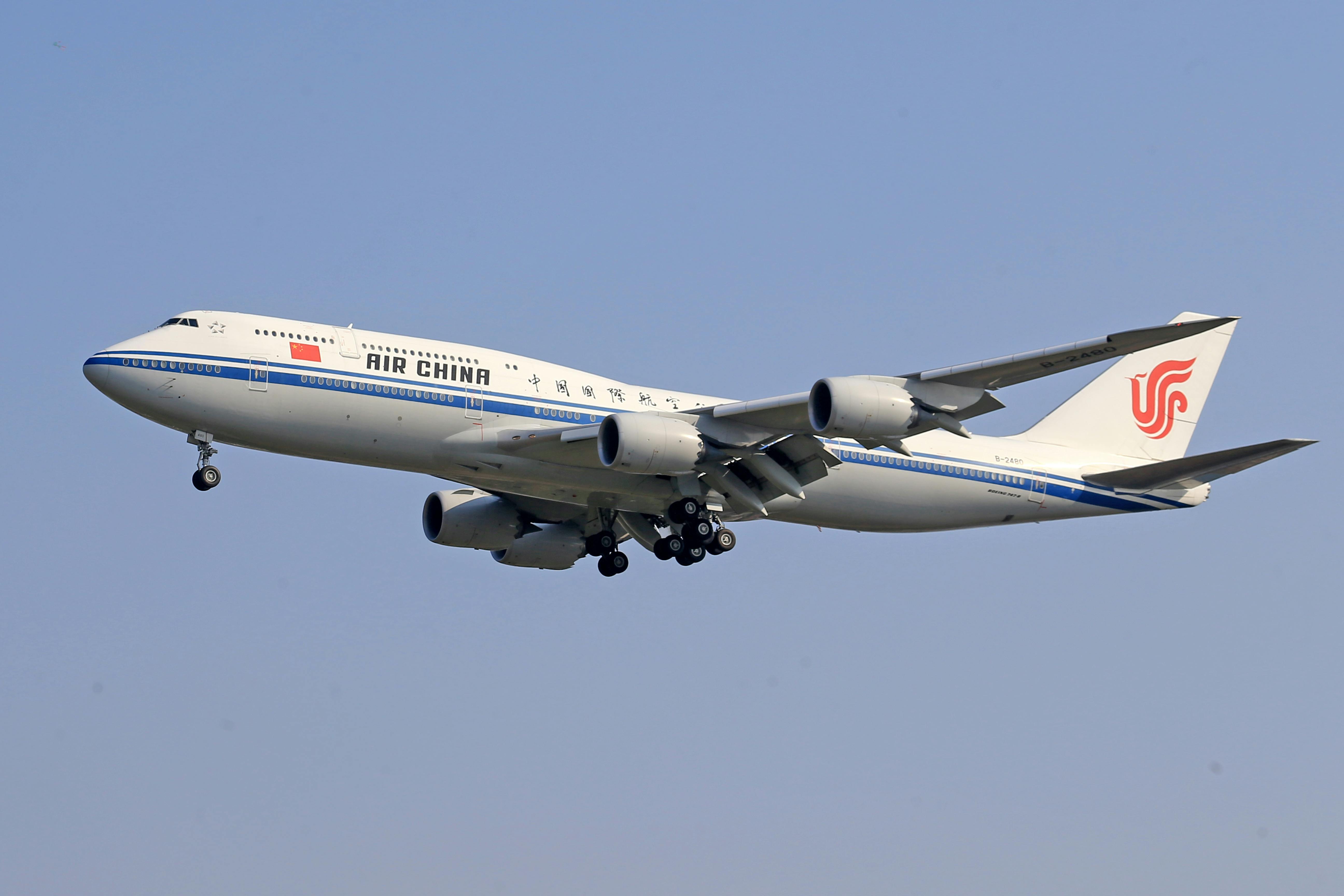 Air China Airplane on Sky · Free Stock Photo