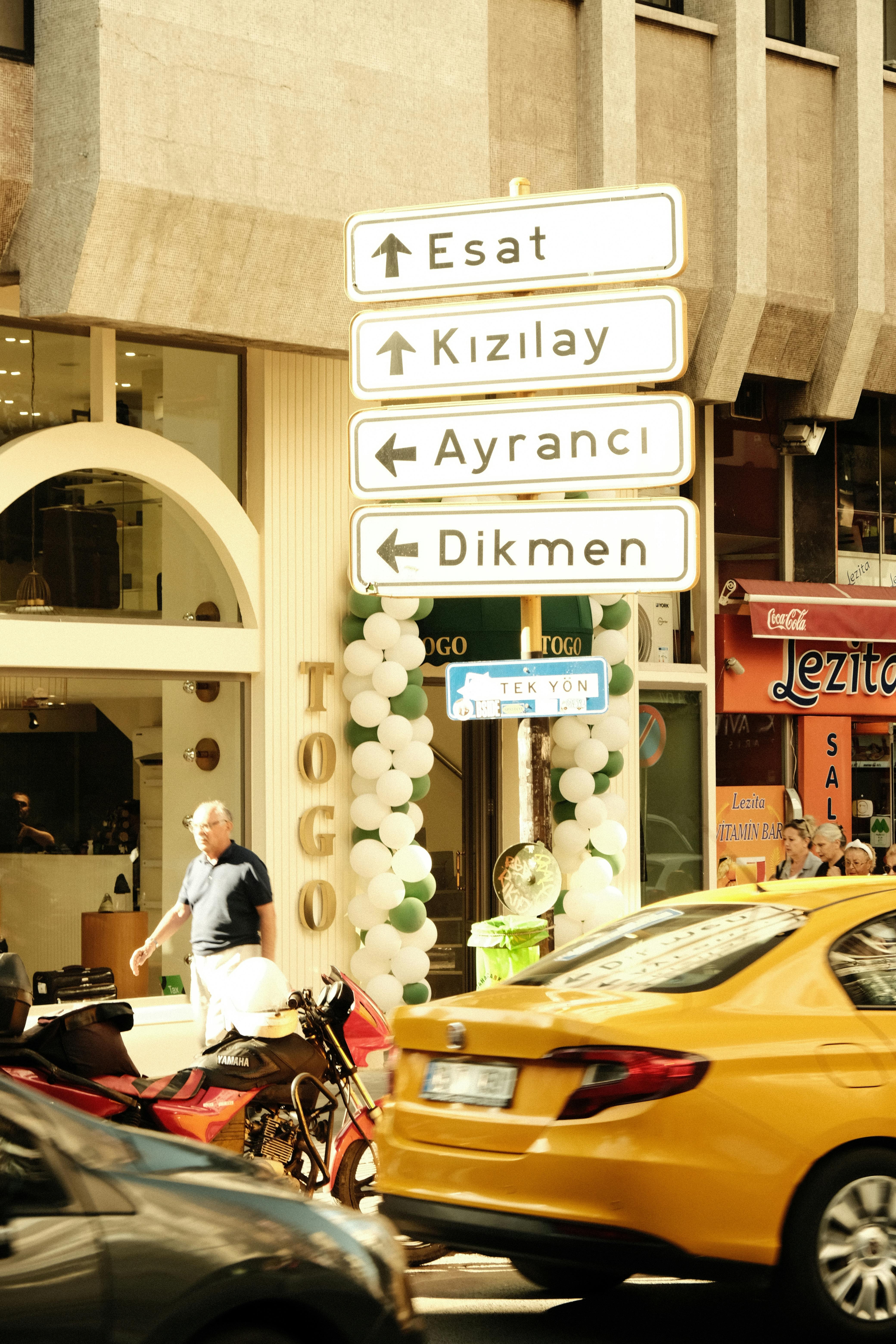 Traffic on the Street in Ankara, Turkey · Free Stock Photo
