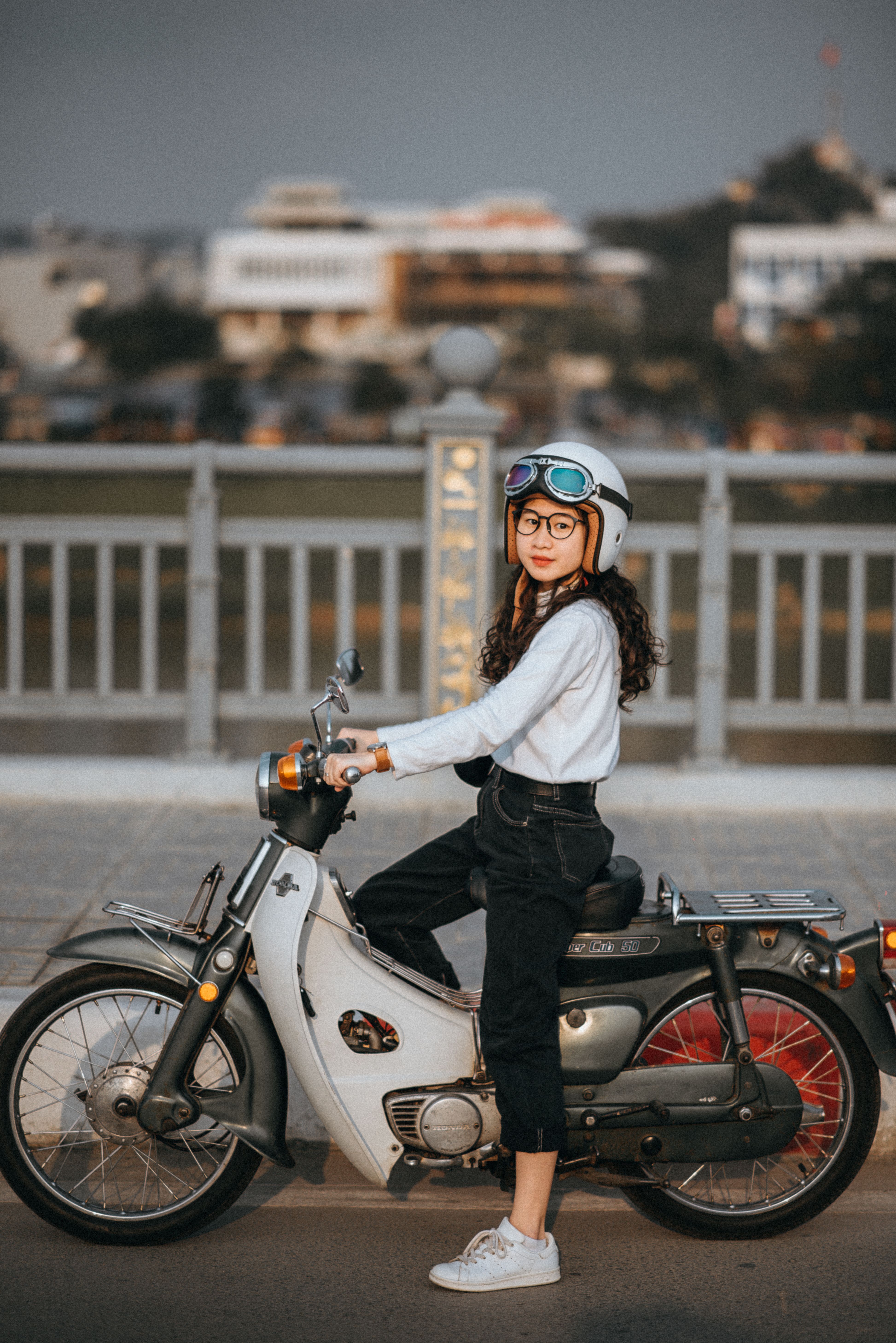 Woman Posing on Motorbike · Free Stock Photo