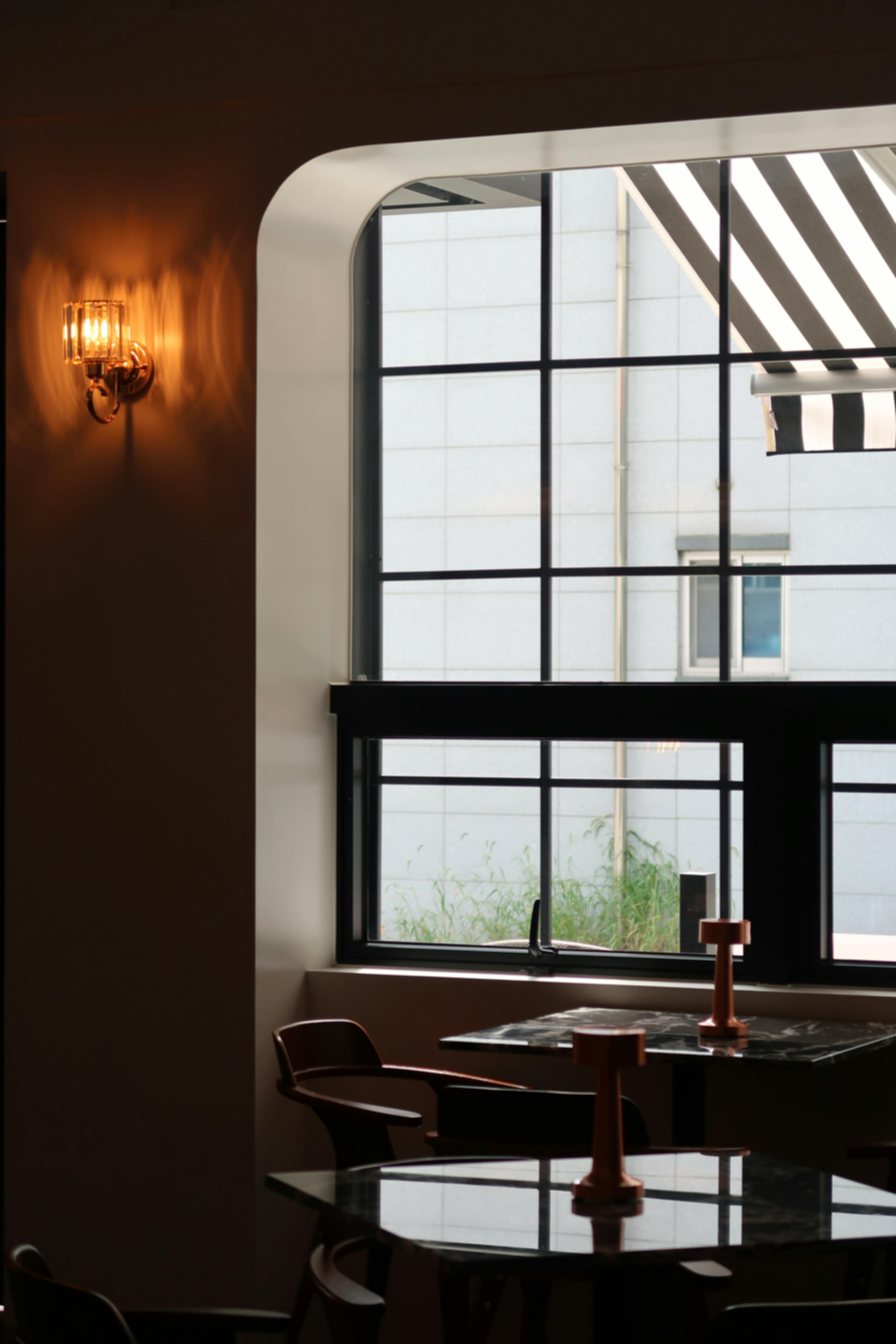Window in a Restaurant · Free Stock Photo