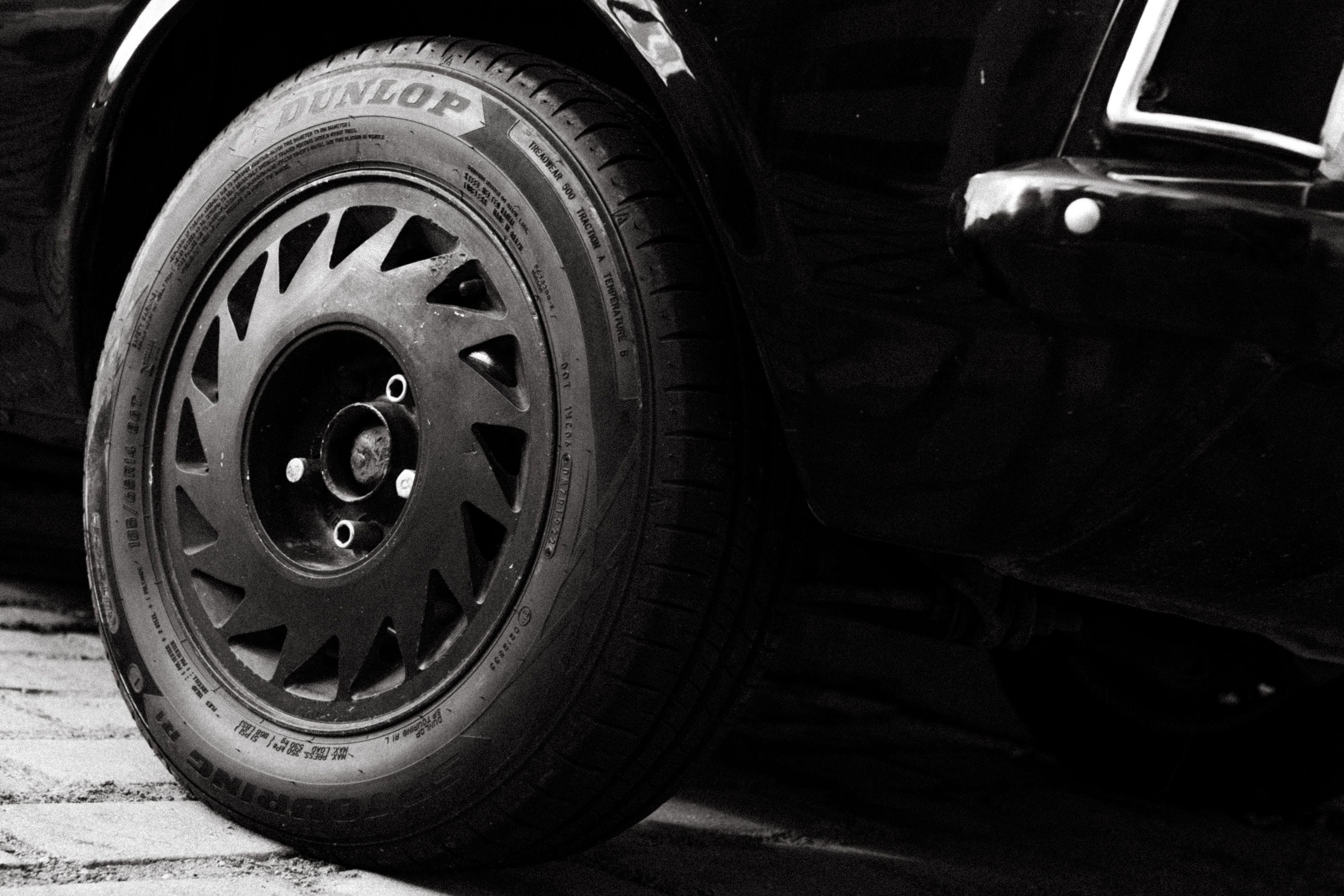 Classic Car Wheel Photos, Download The BEST Free Classic Car Wheel ...