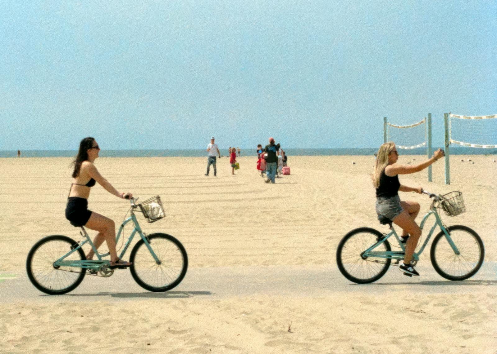 Beach Bikes Photos, Download The BEST Free Beach Bikes Stock Photos ...