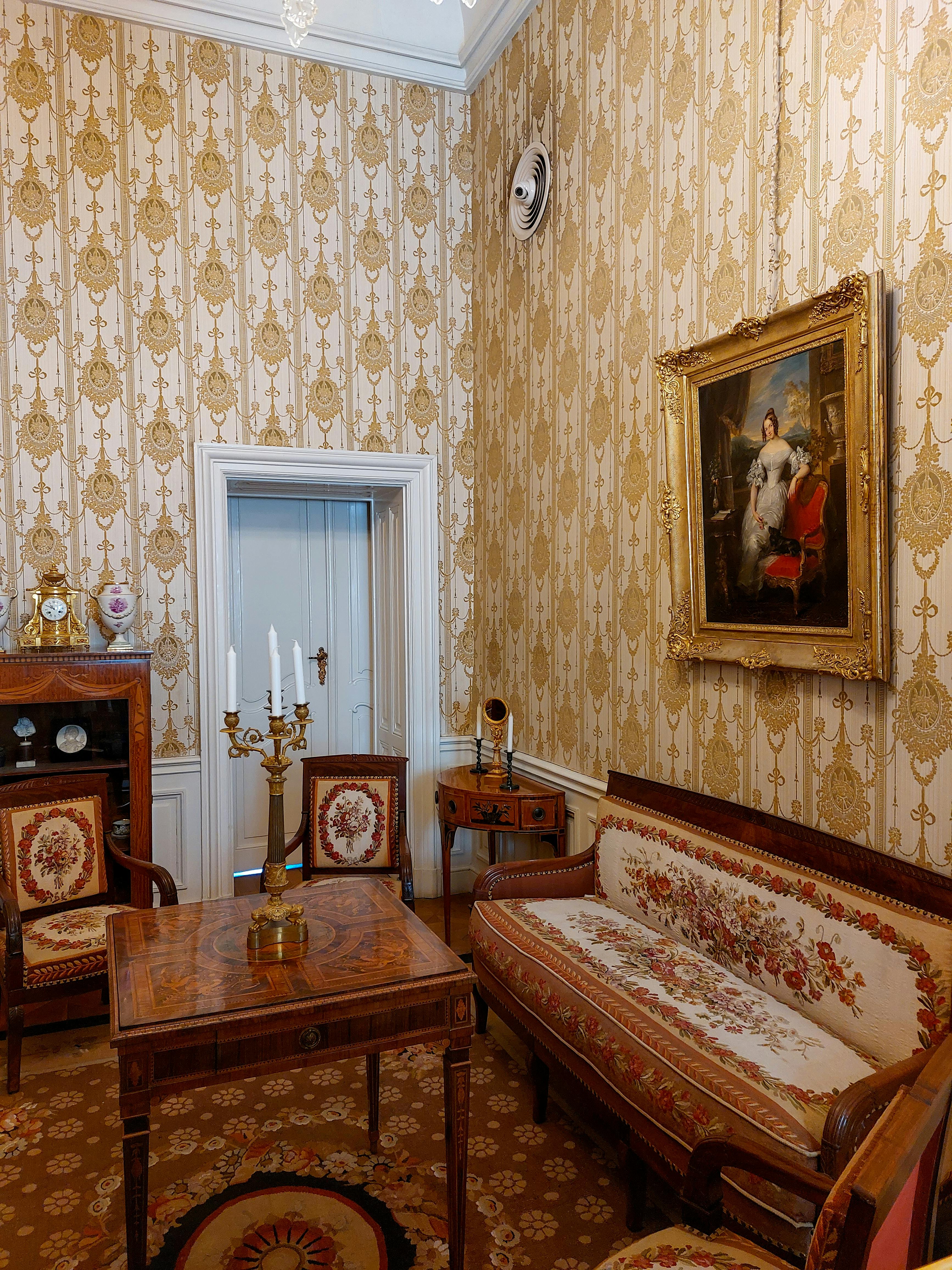 Interior Room Photos, Download The BEST Free Interior Room Stock Photos ...