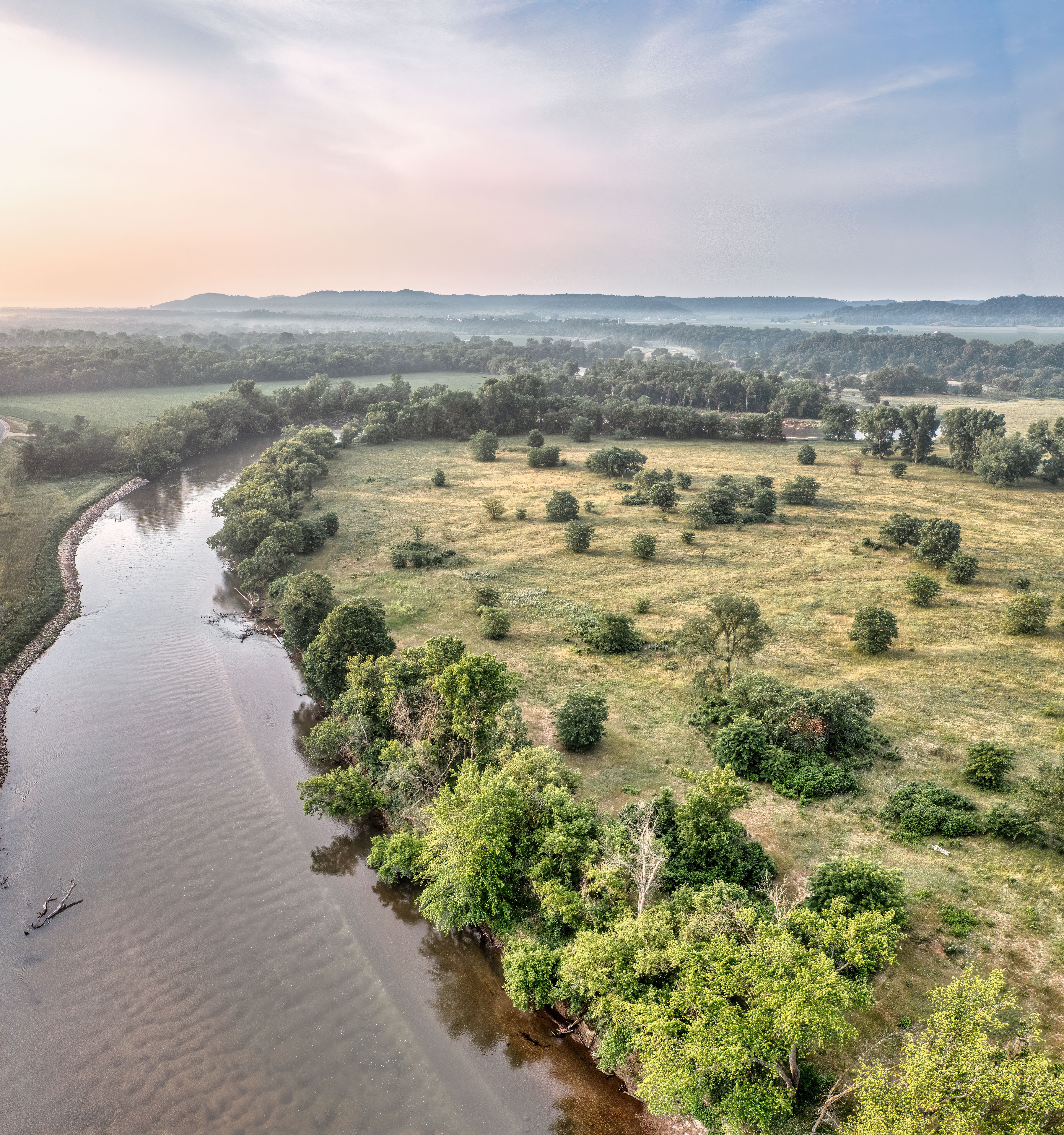 River in Countryside at Dawn · Free Stock Photo
