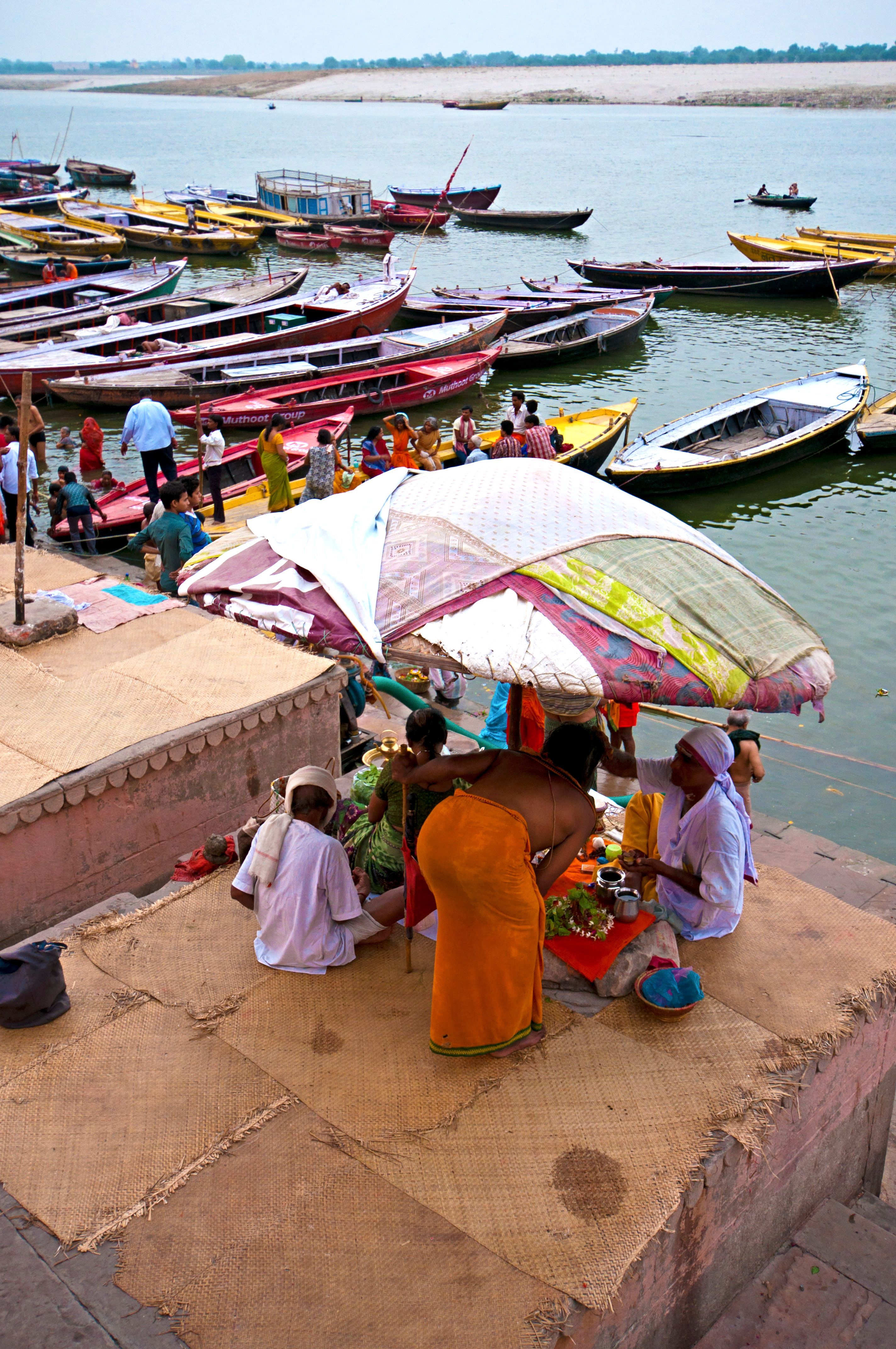Jain Ghat on Riverbank of Ganges in Varanasi · Free Stock Photo