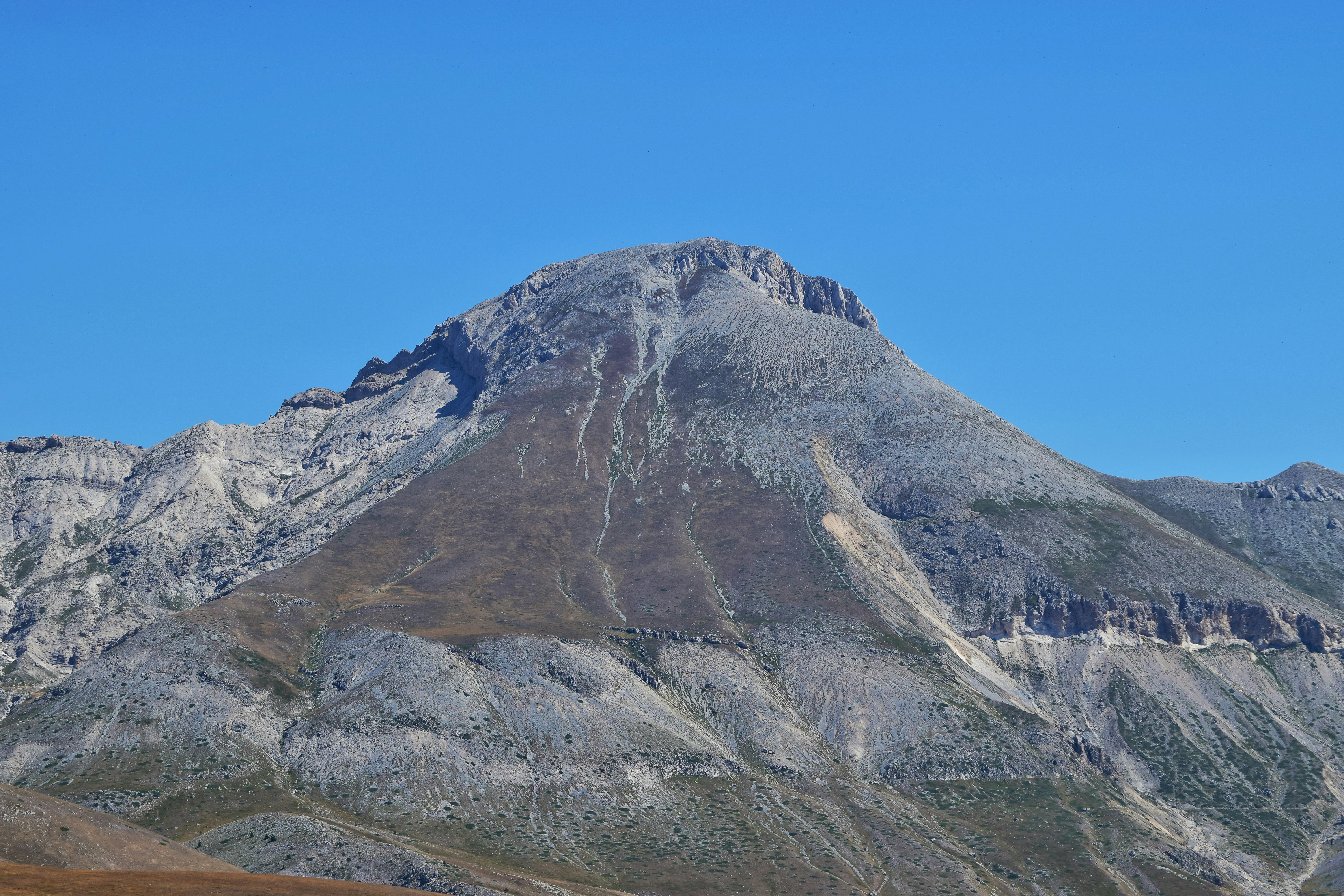Slope of Rocky Hill · Free Stock Photo