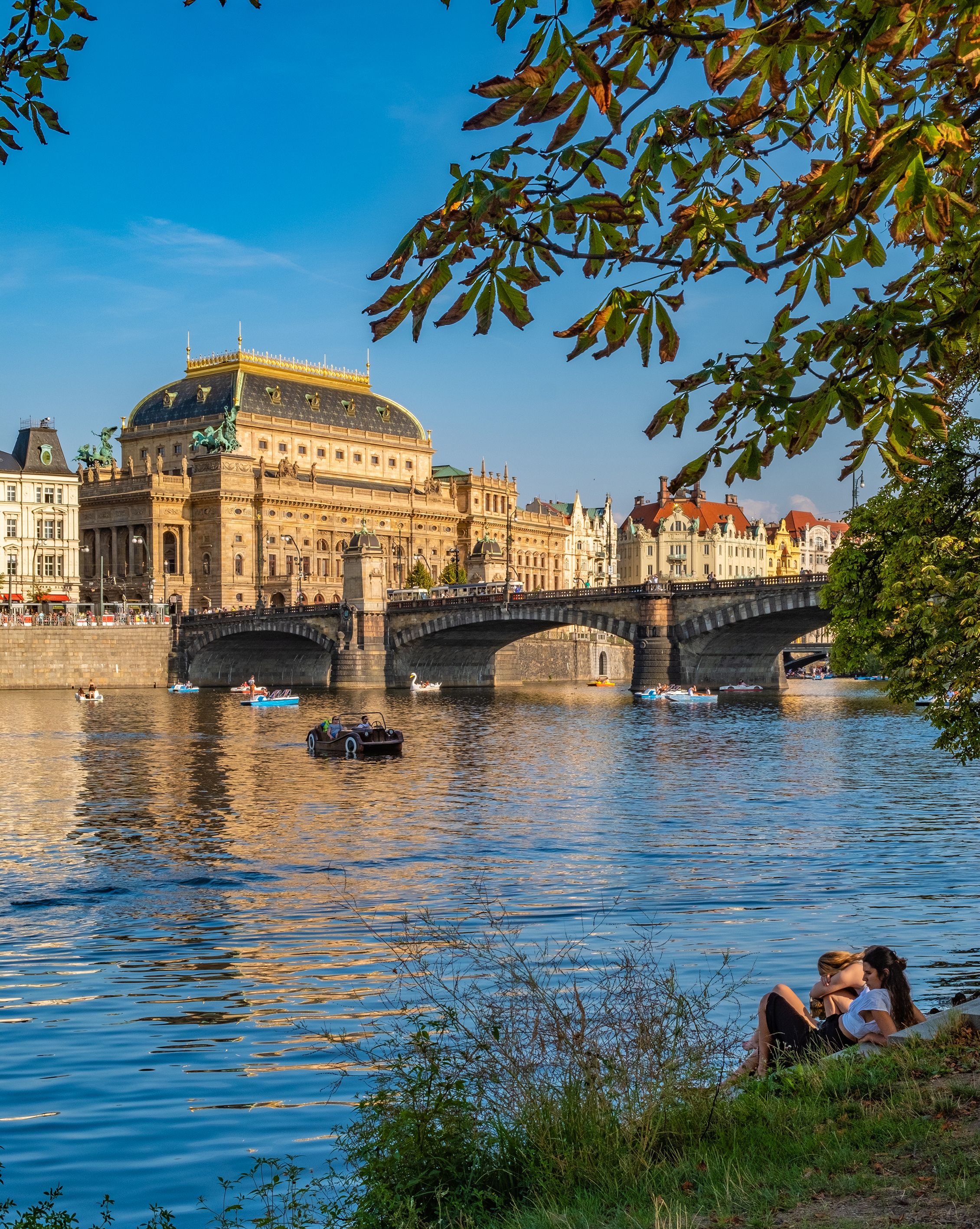 Prague Cityscape with Castle · Free Stock Photo
