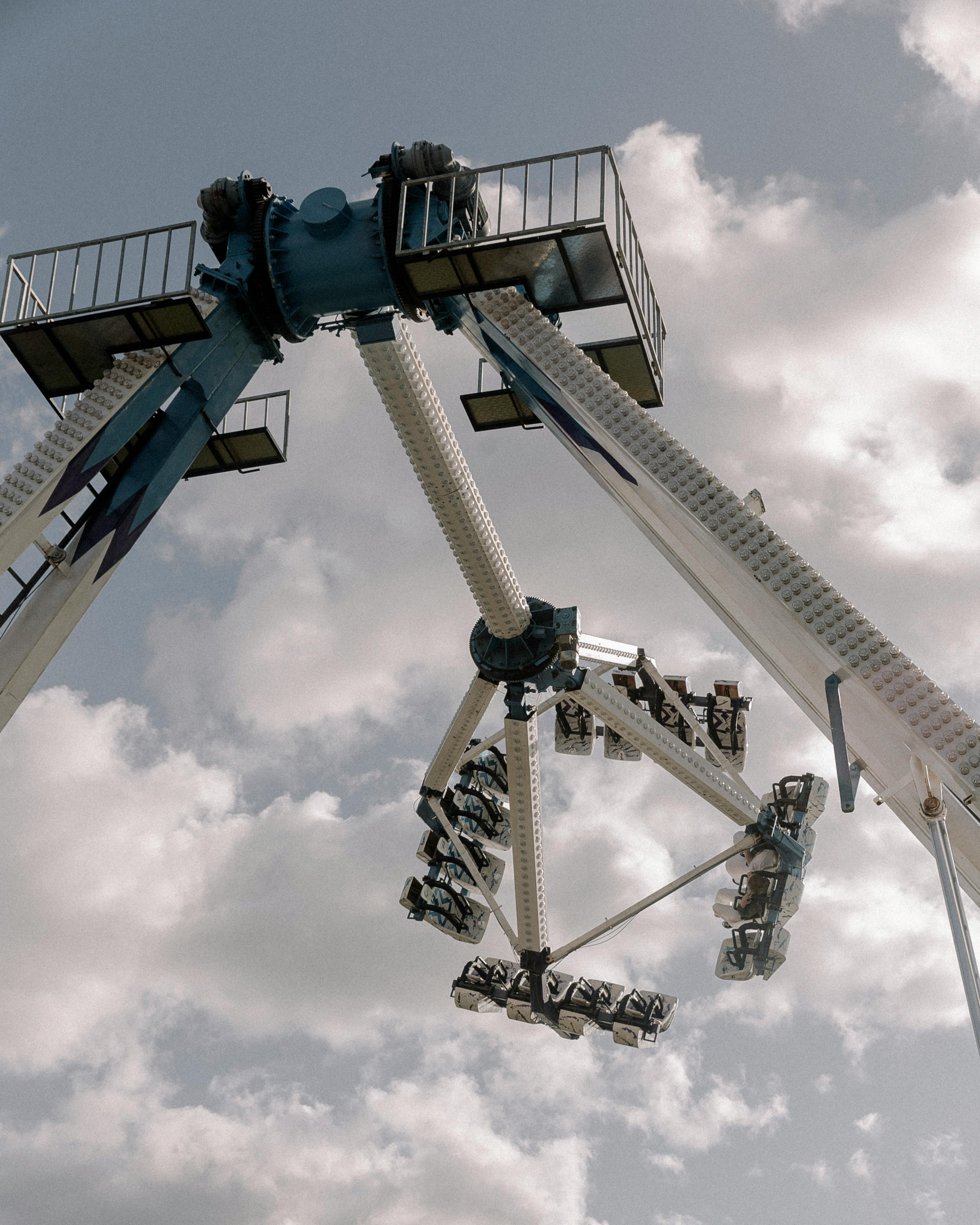 Fairground Ride in Motion · Free Stock Photo