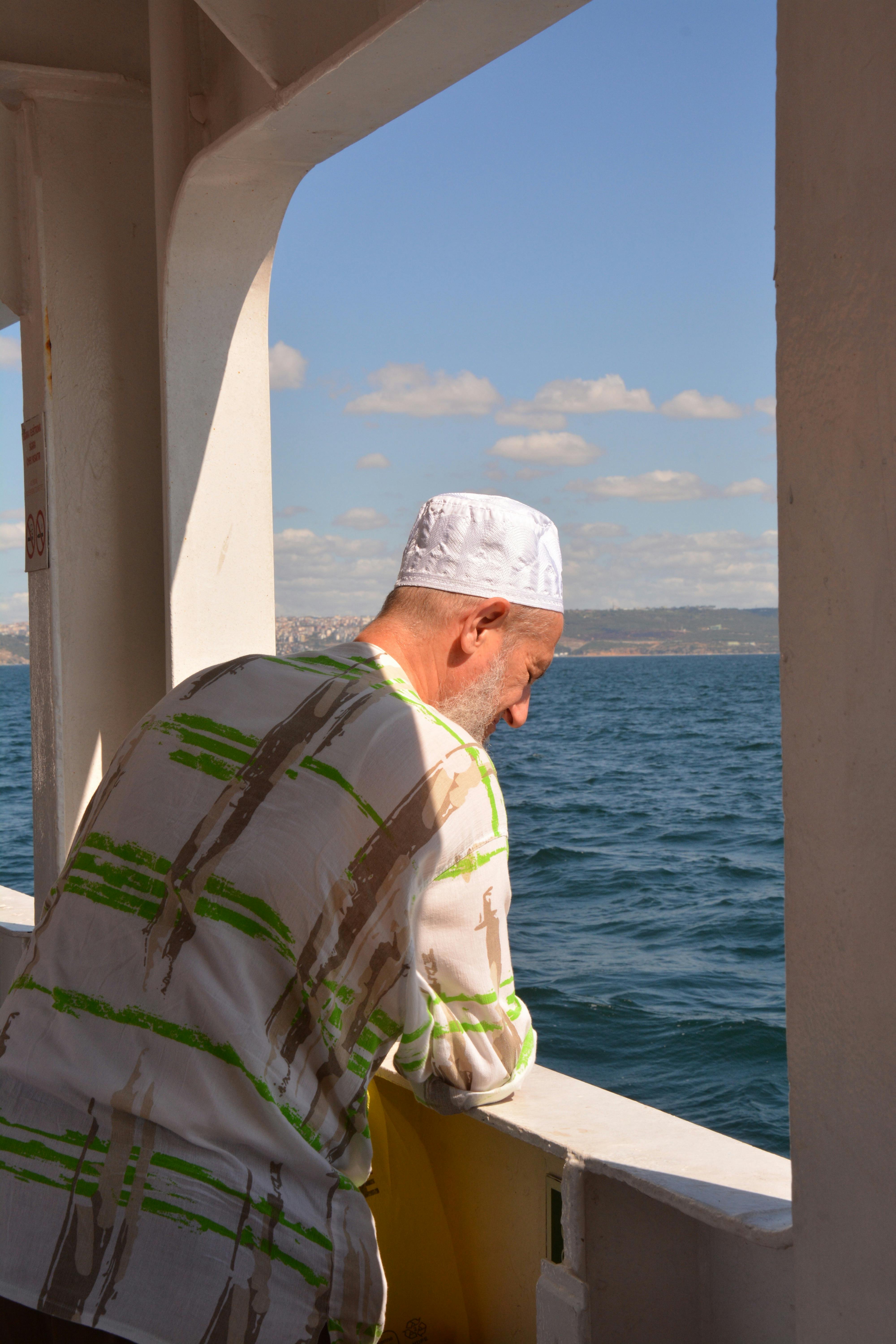 Looking For Value Photos, Download The BEST Free Looking For Value ...