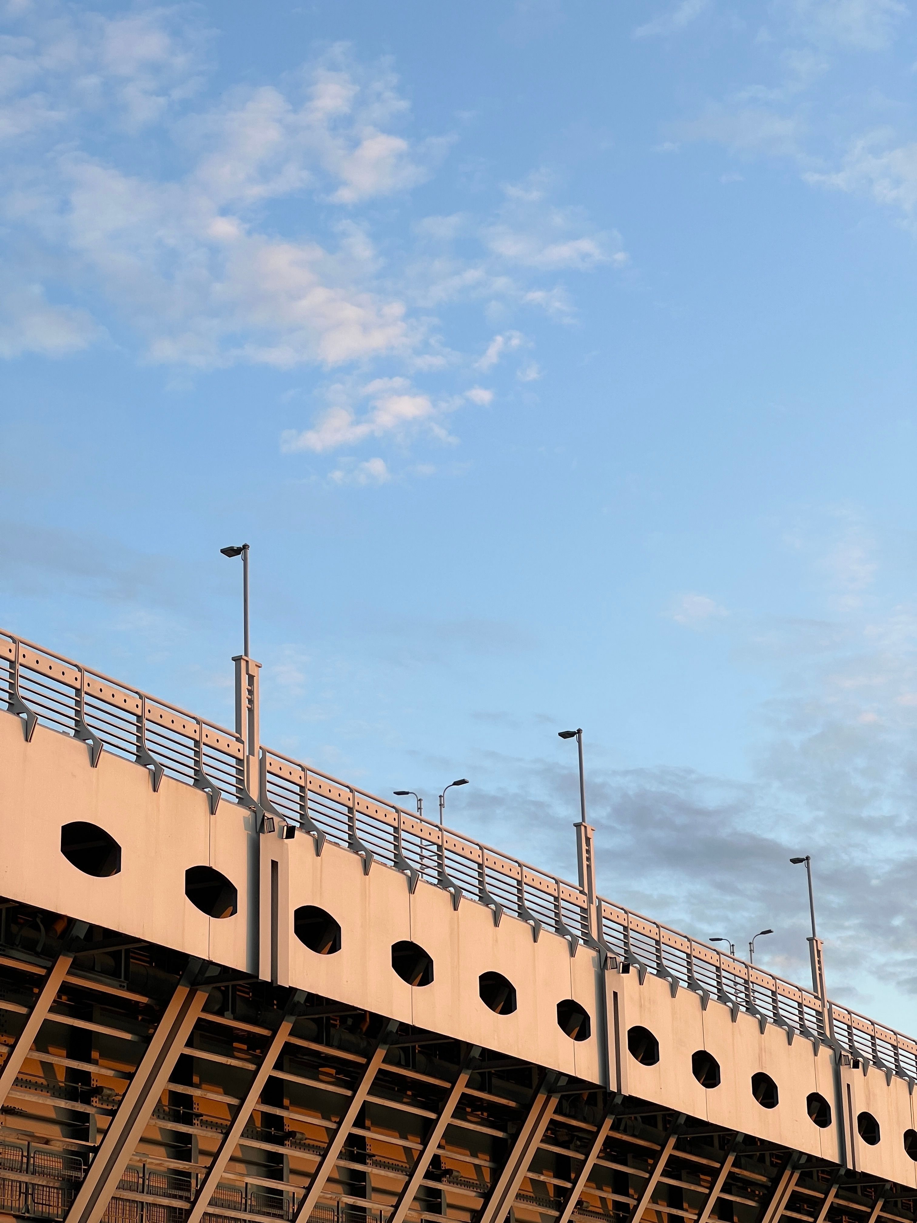 Wall of Bridge · Free Stock Photo