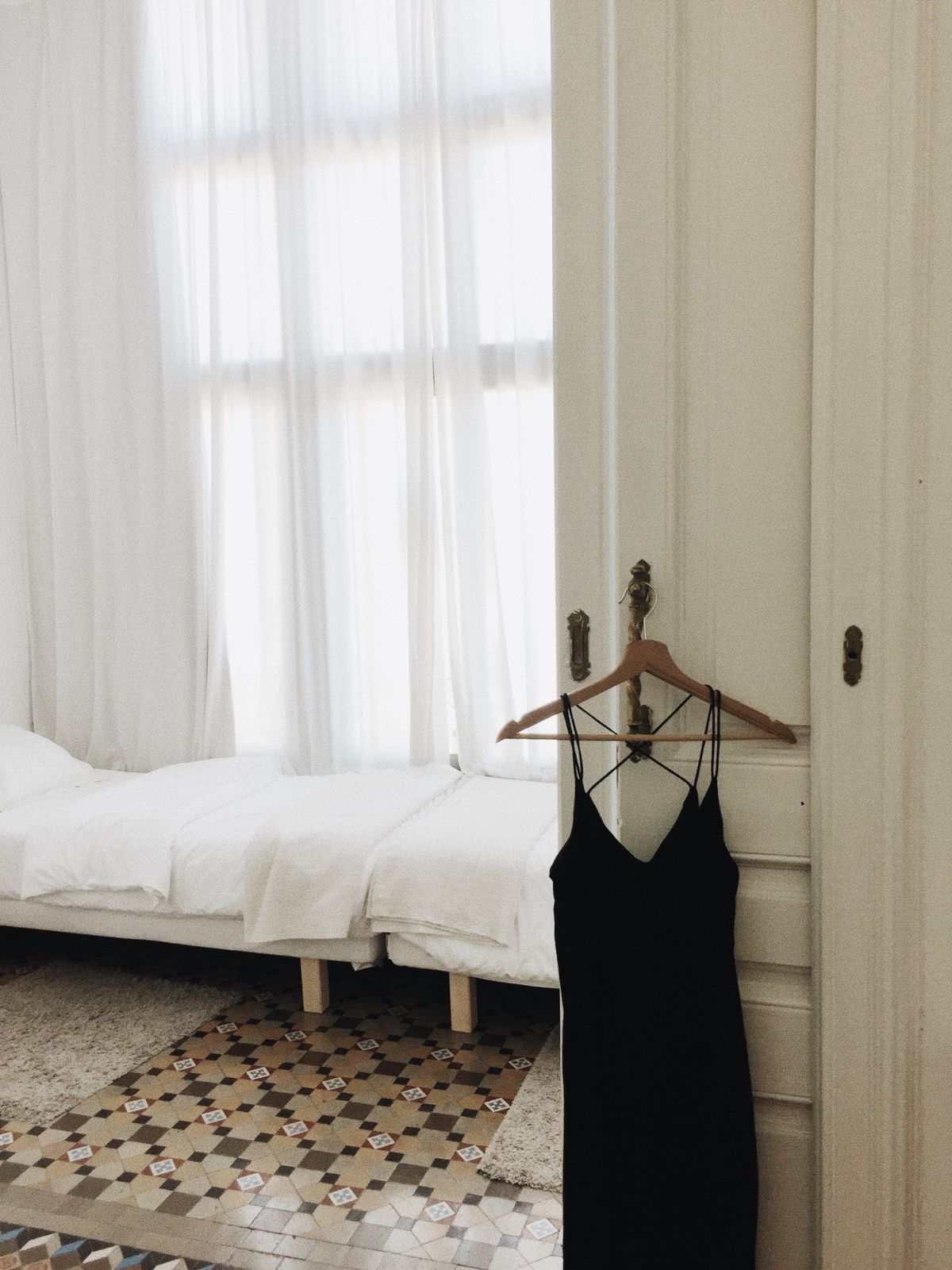 1,000+ Best Hanger Photos · 100% Free Download · Pexels Stock Photos