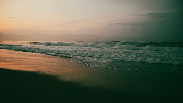 Rolling Waves Photos, Download The BEST Free Rolling Waves Stock Photos ...