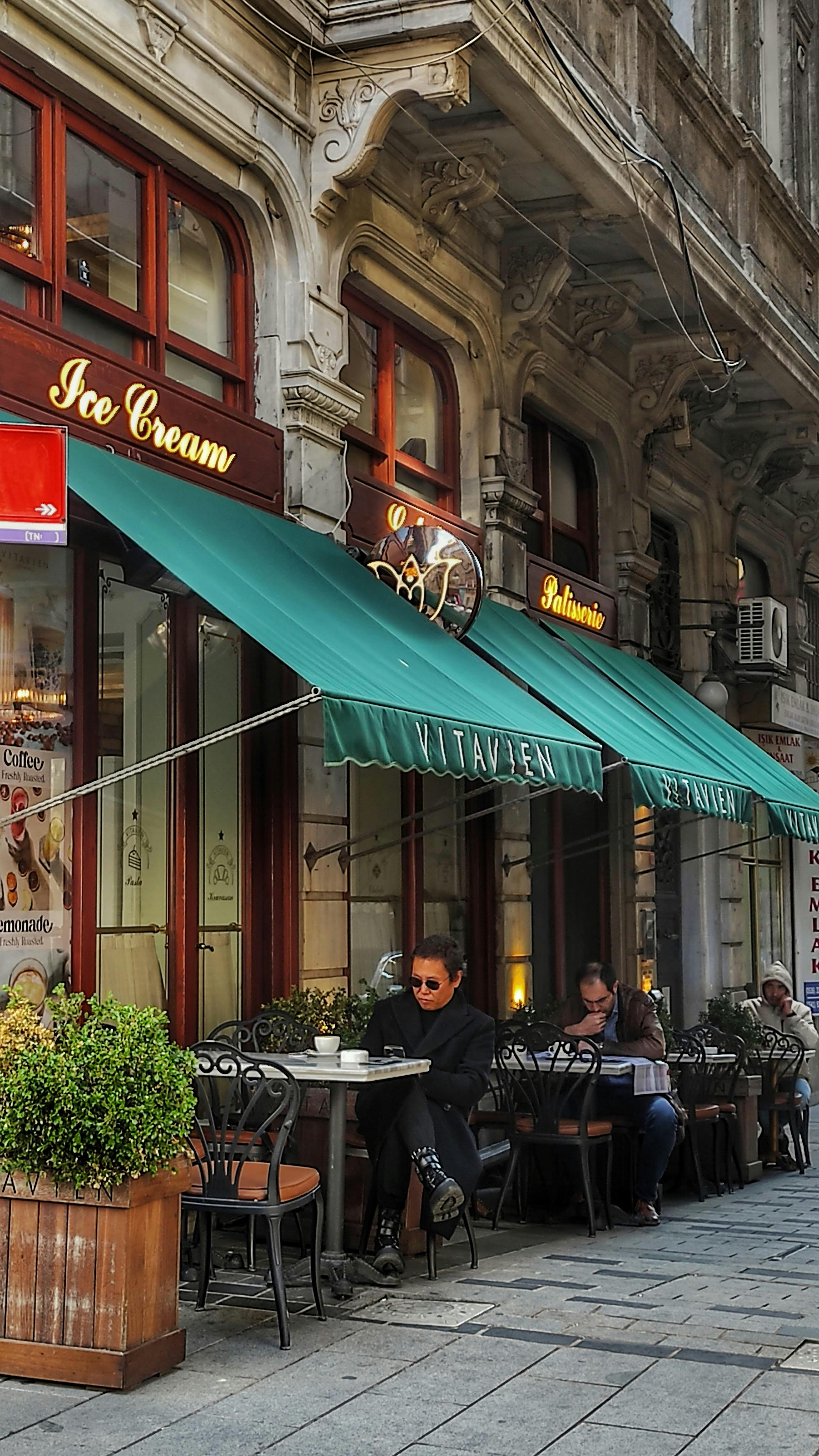 Street Cafes Photos, Download The BEST Free Street Cafes Stock Photos ...