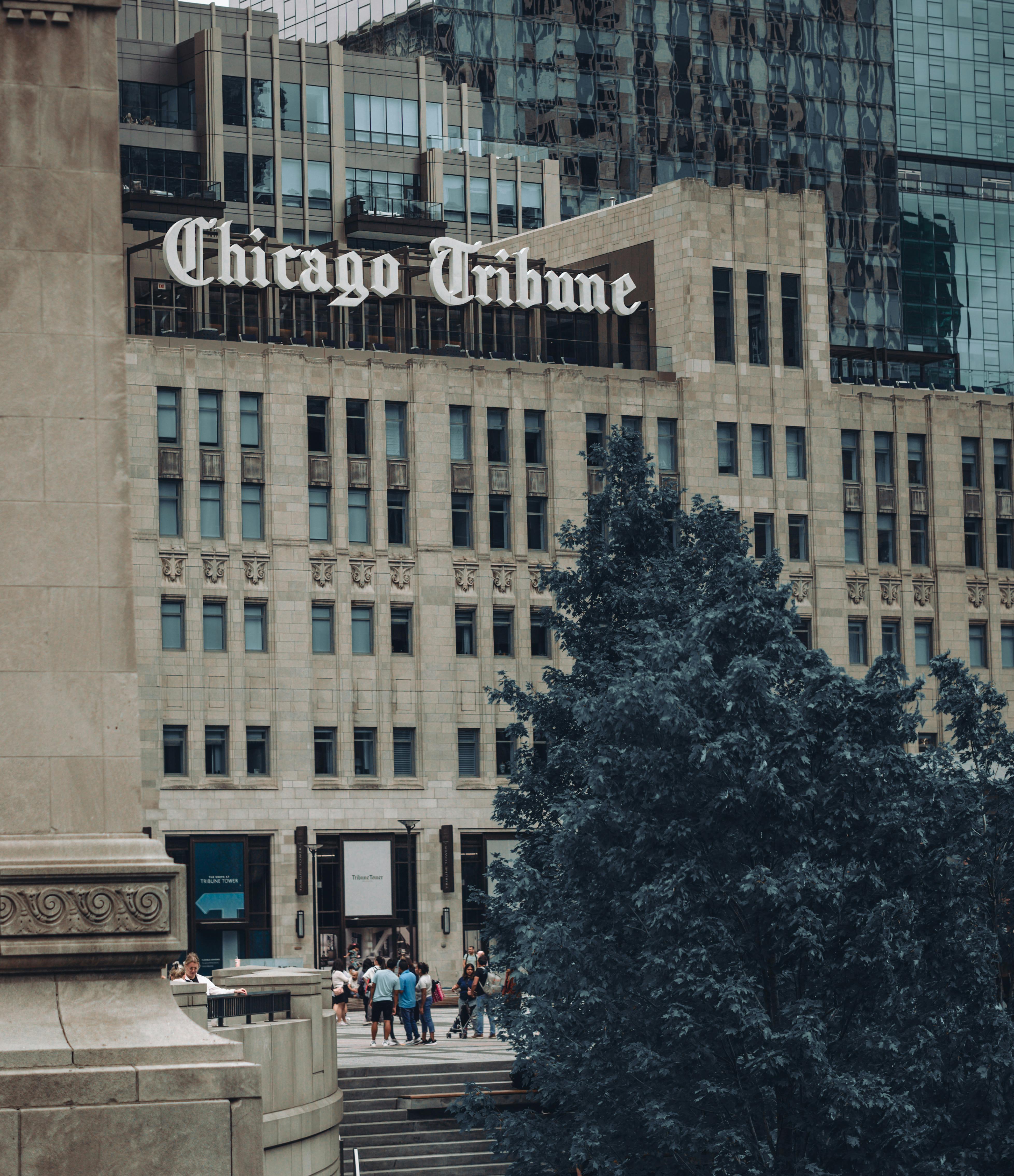 Facade of Chicago Tribune Building · Free Stock Photo