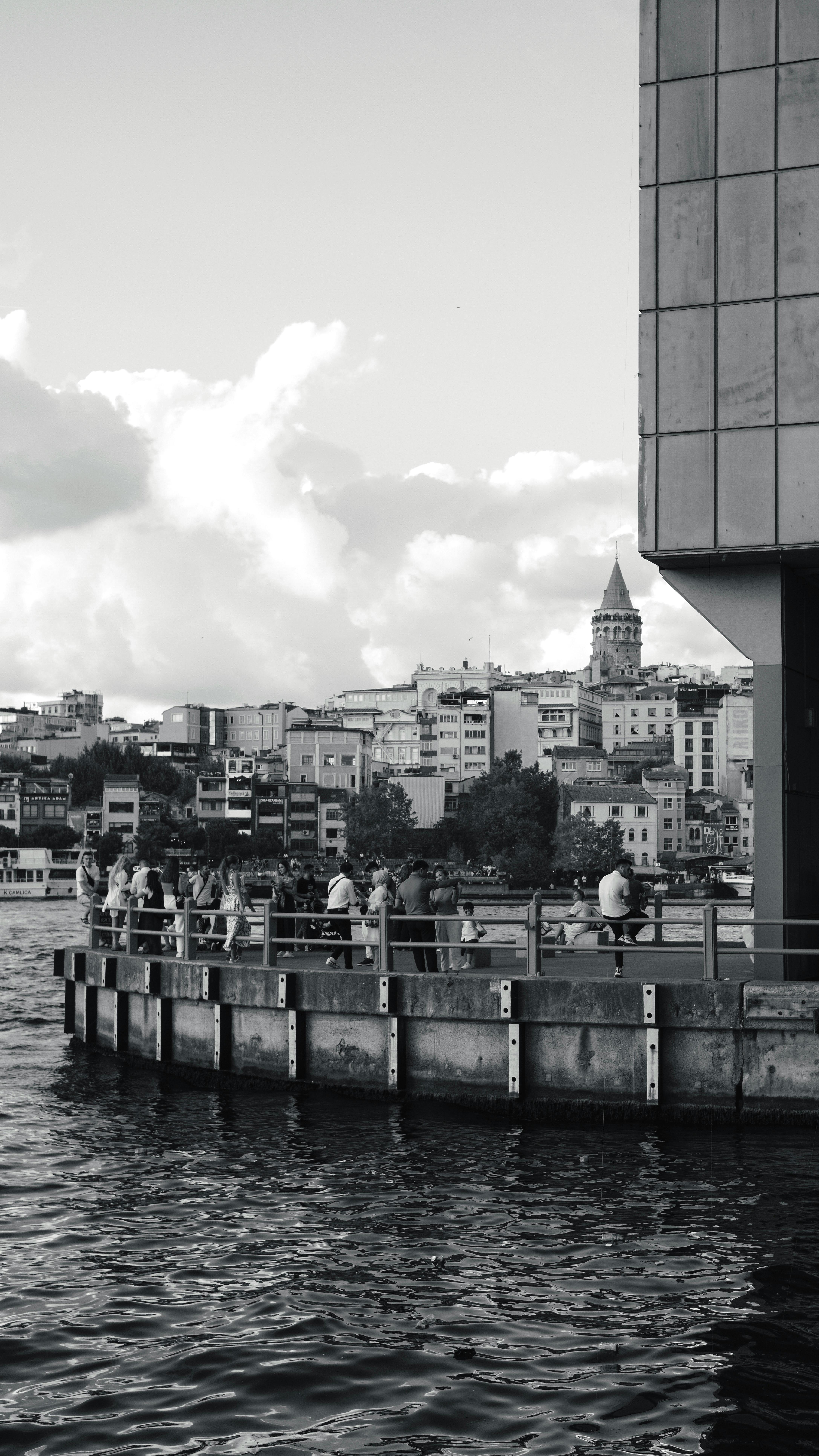 Promenade in Istanbul · Free Stock Photo