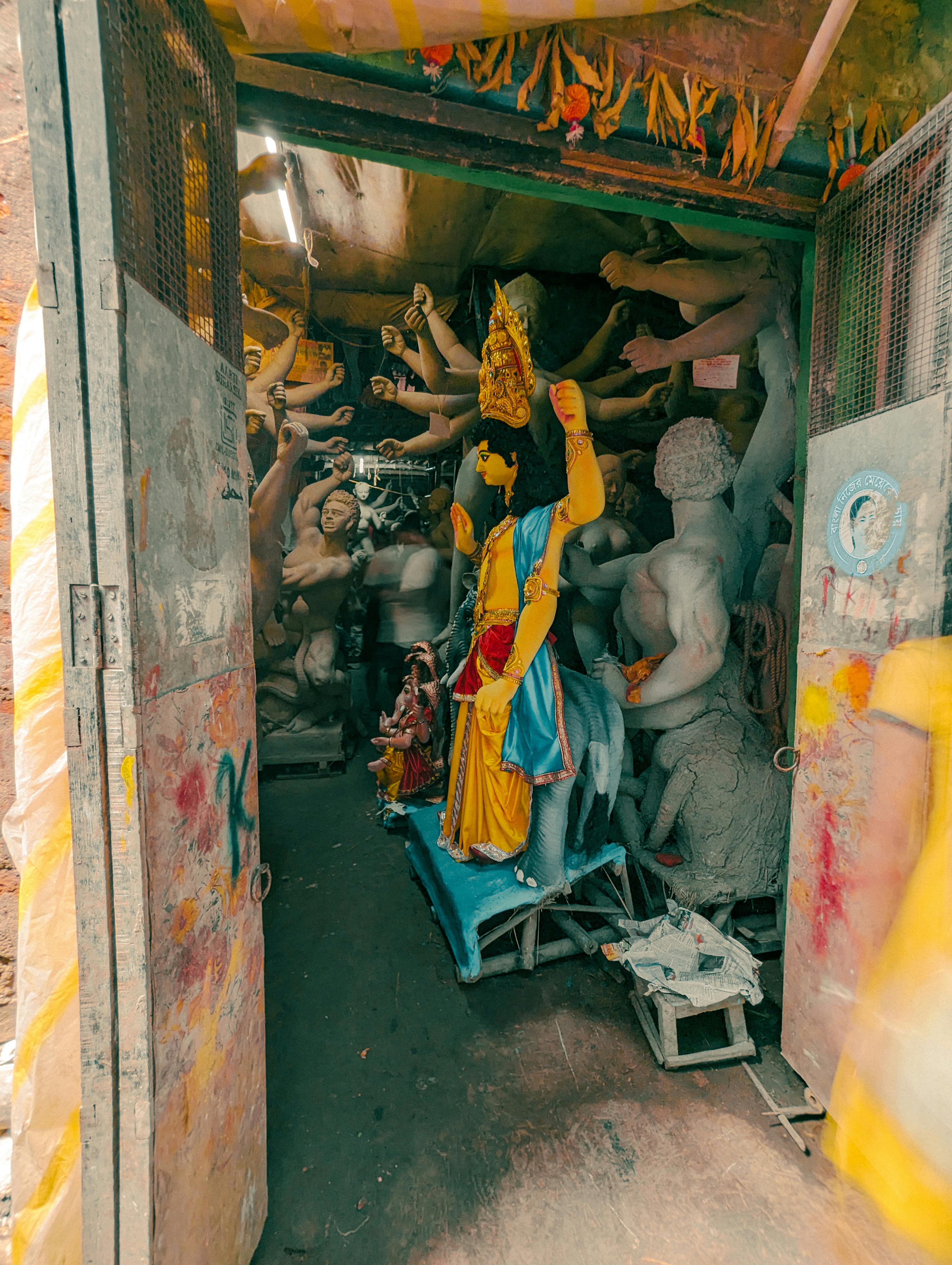 Hindu Swastika with Lamps · Free Stock Photo