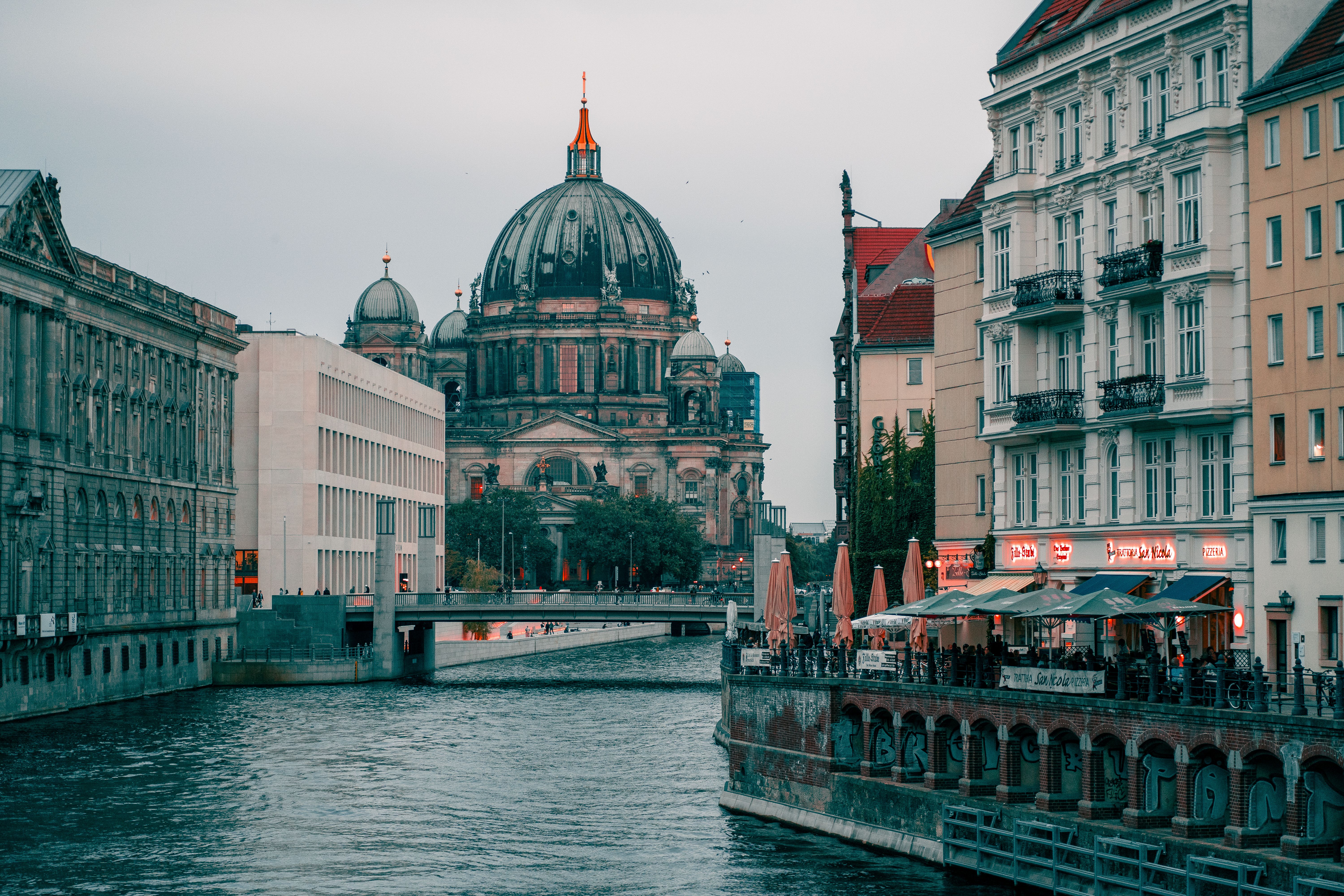 Evening Panorama of Spree River with Berlin Cathedral · Free Stock Photo