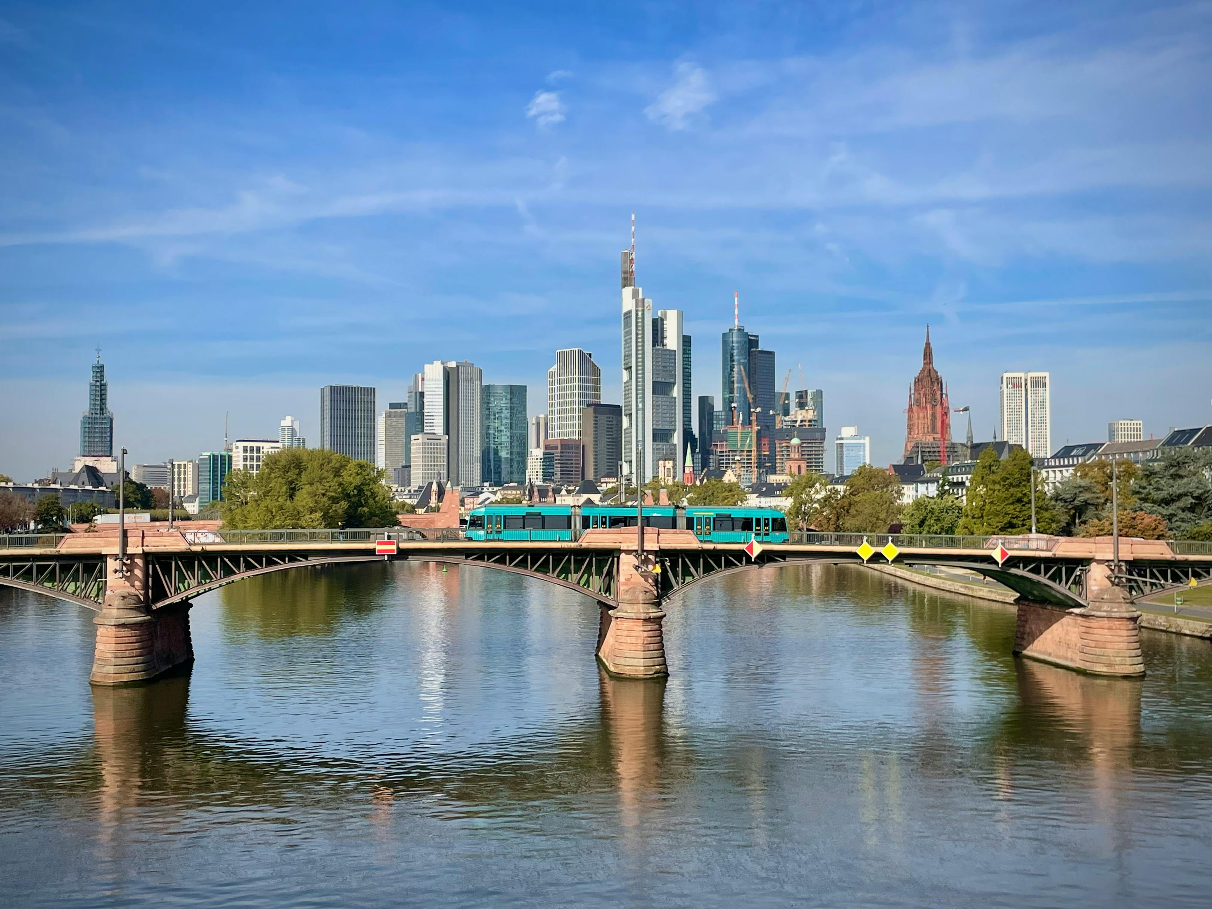 Foto de stock gratuita sobre alemania, arquitectura moderna, equitación ...