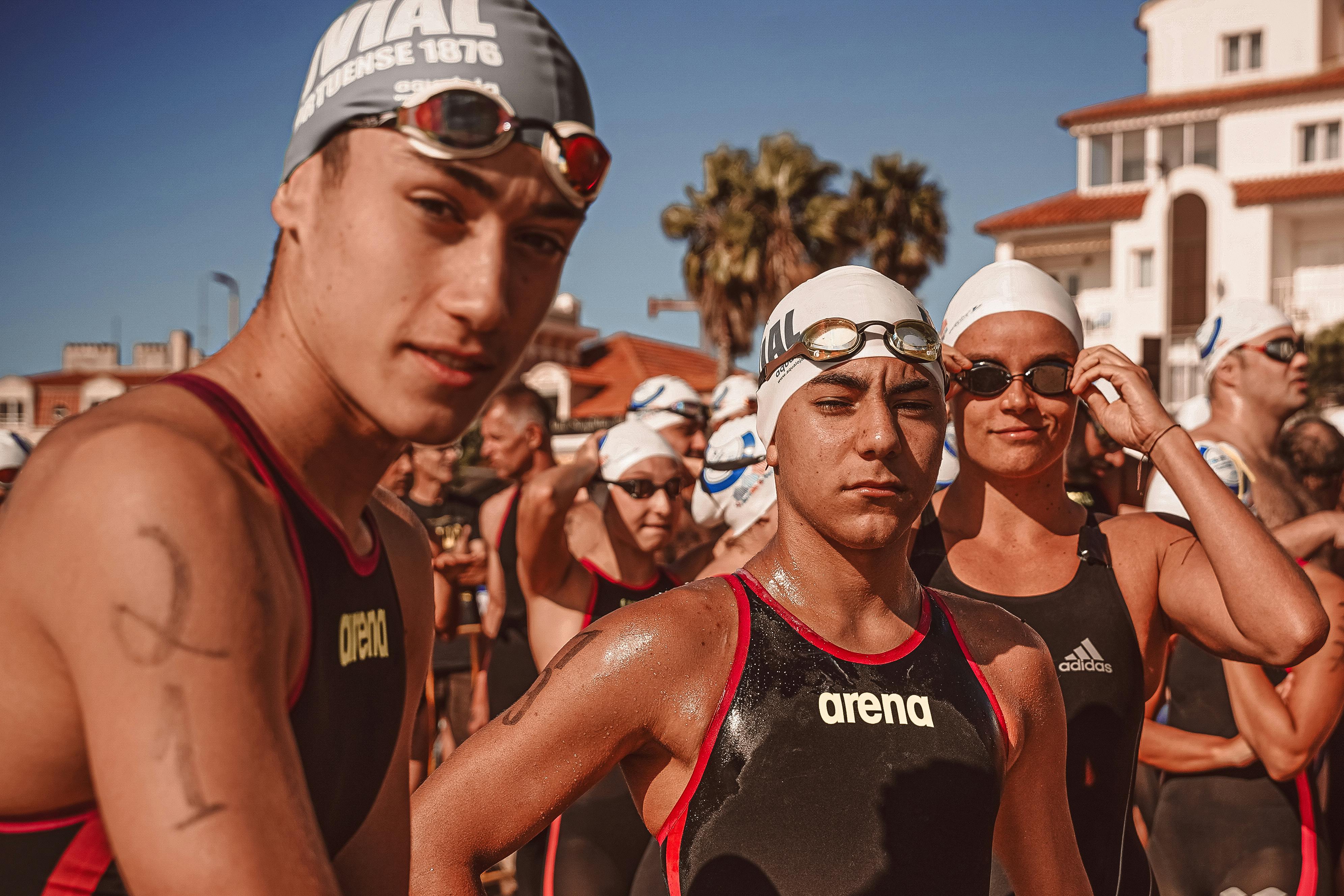 Swimming Pot Photos, Download The BEST Free Swimming Pot Stock Photos ...