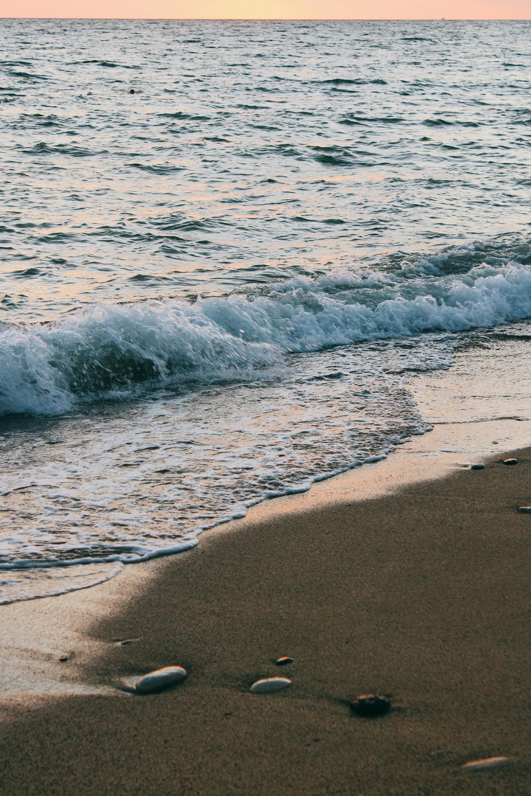 Wave Beach Photos, Download The BEST Free Wave Beach Stock Photos & HD ...