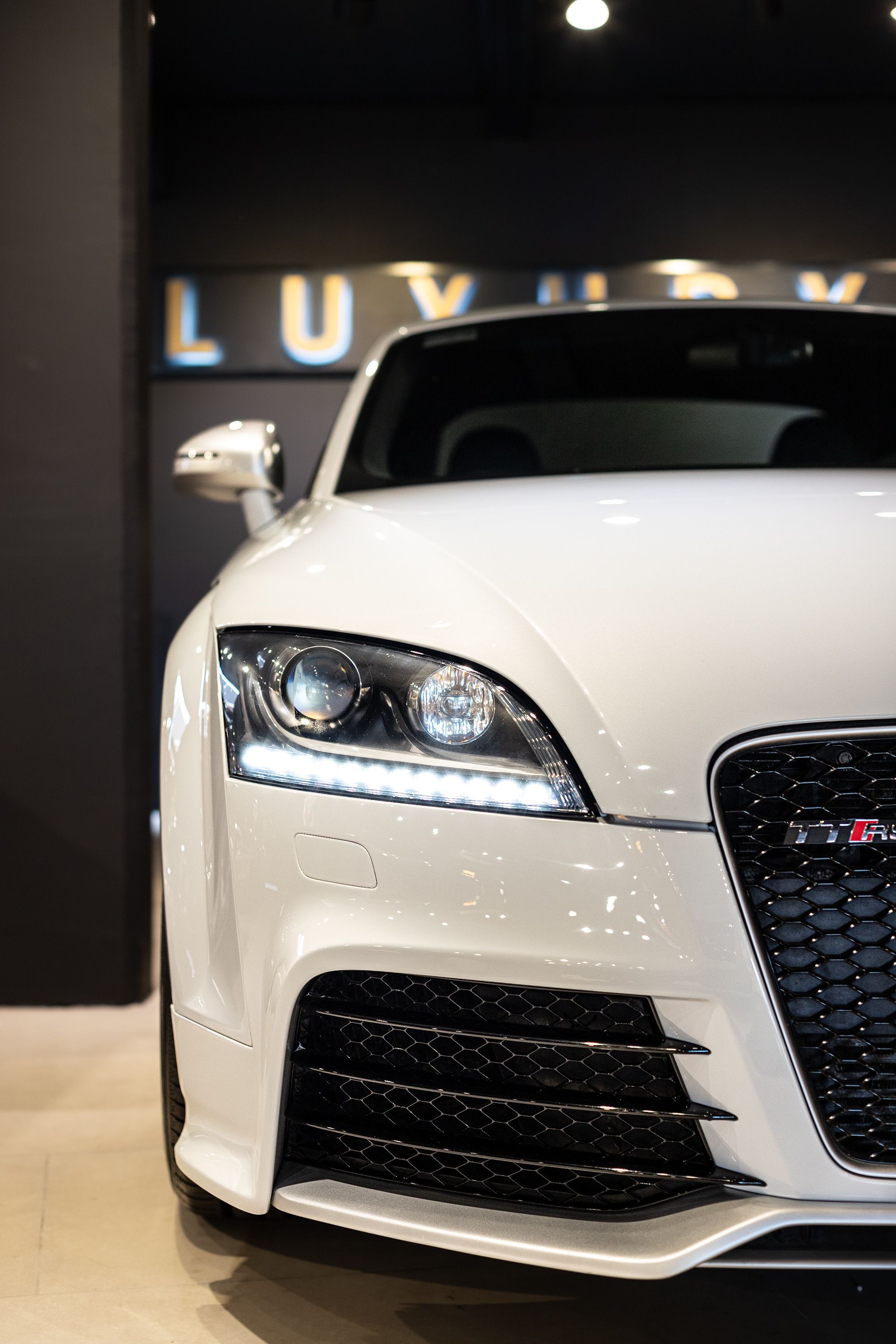 White Audi Wallpapers