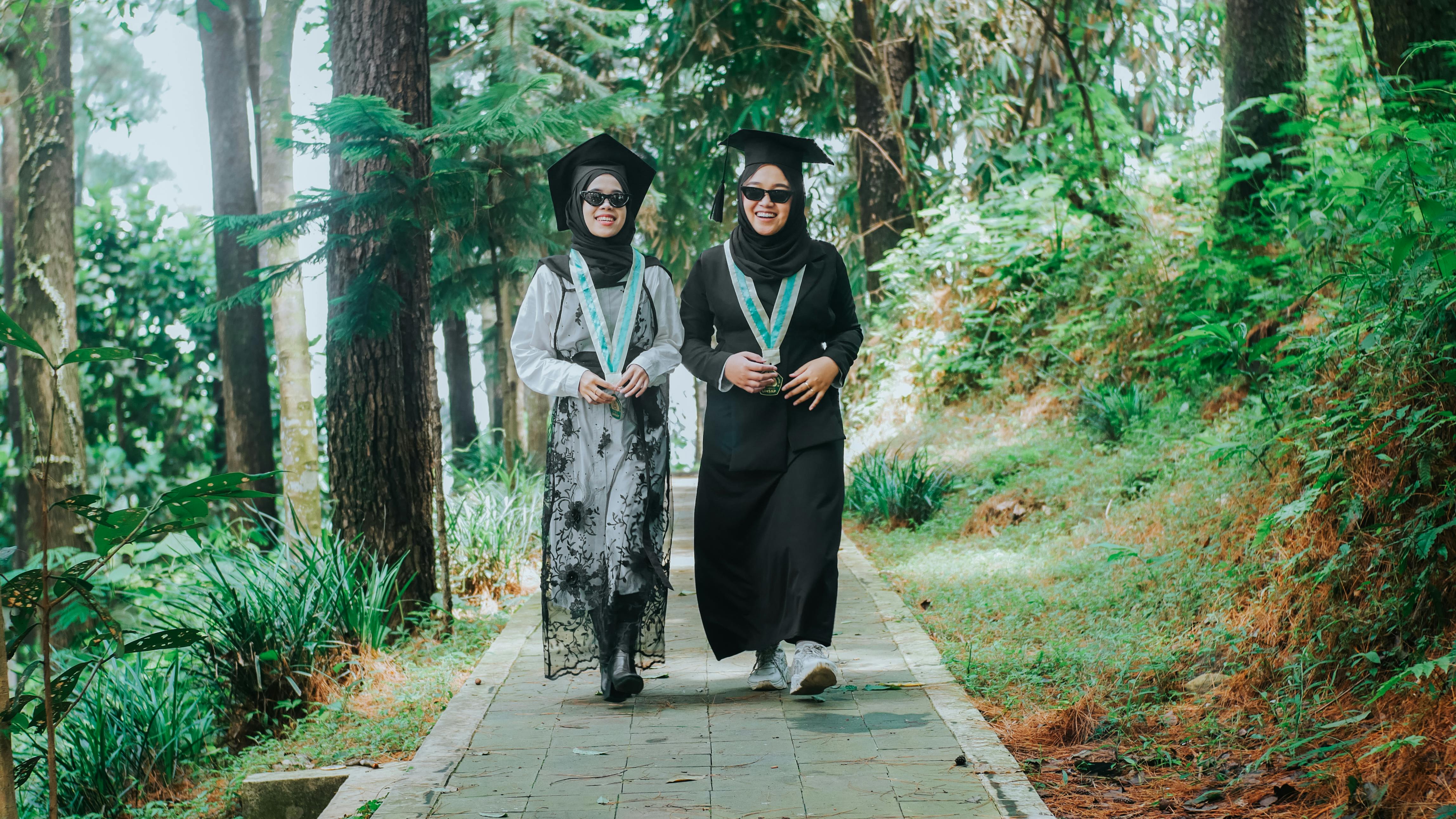 Students Graduation Photos, Download The BEST Free Students Graduation ...