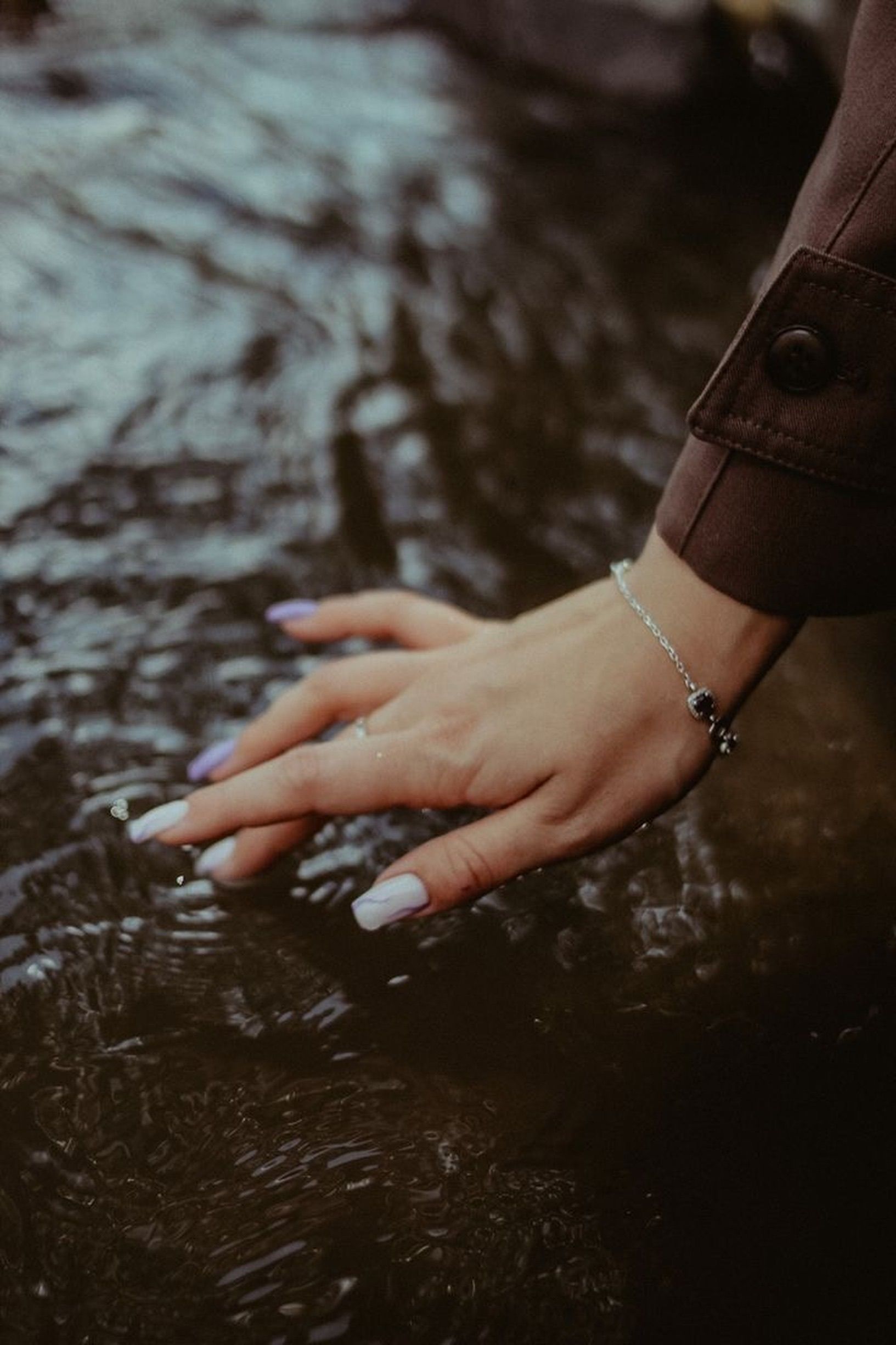 Woman Touching her Thigh · Free Stock Photo