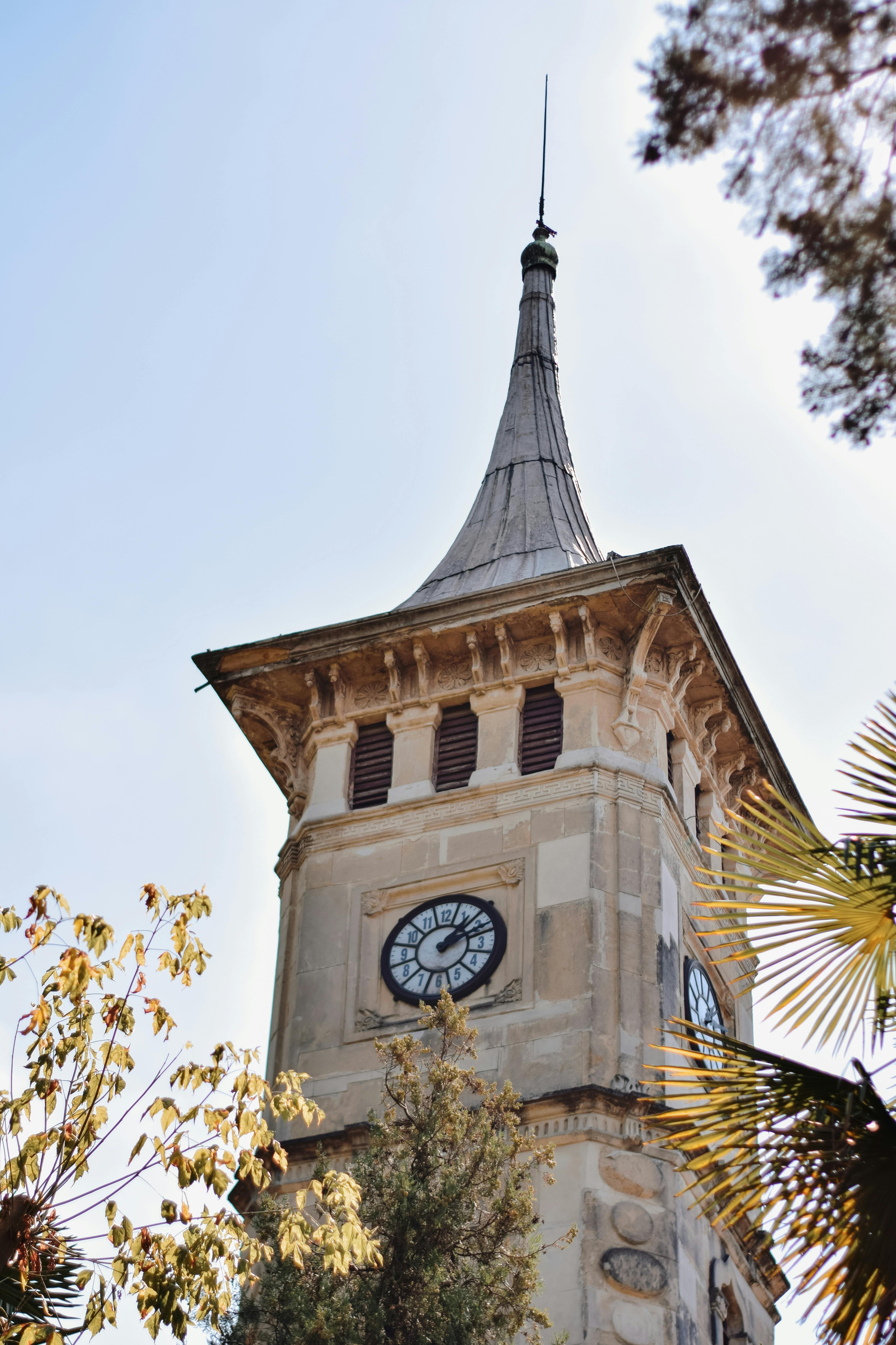 Straw Tower Photos, Download The BEST Free Straw Tower Stock Photos ...