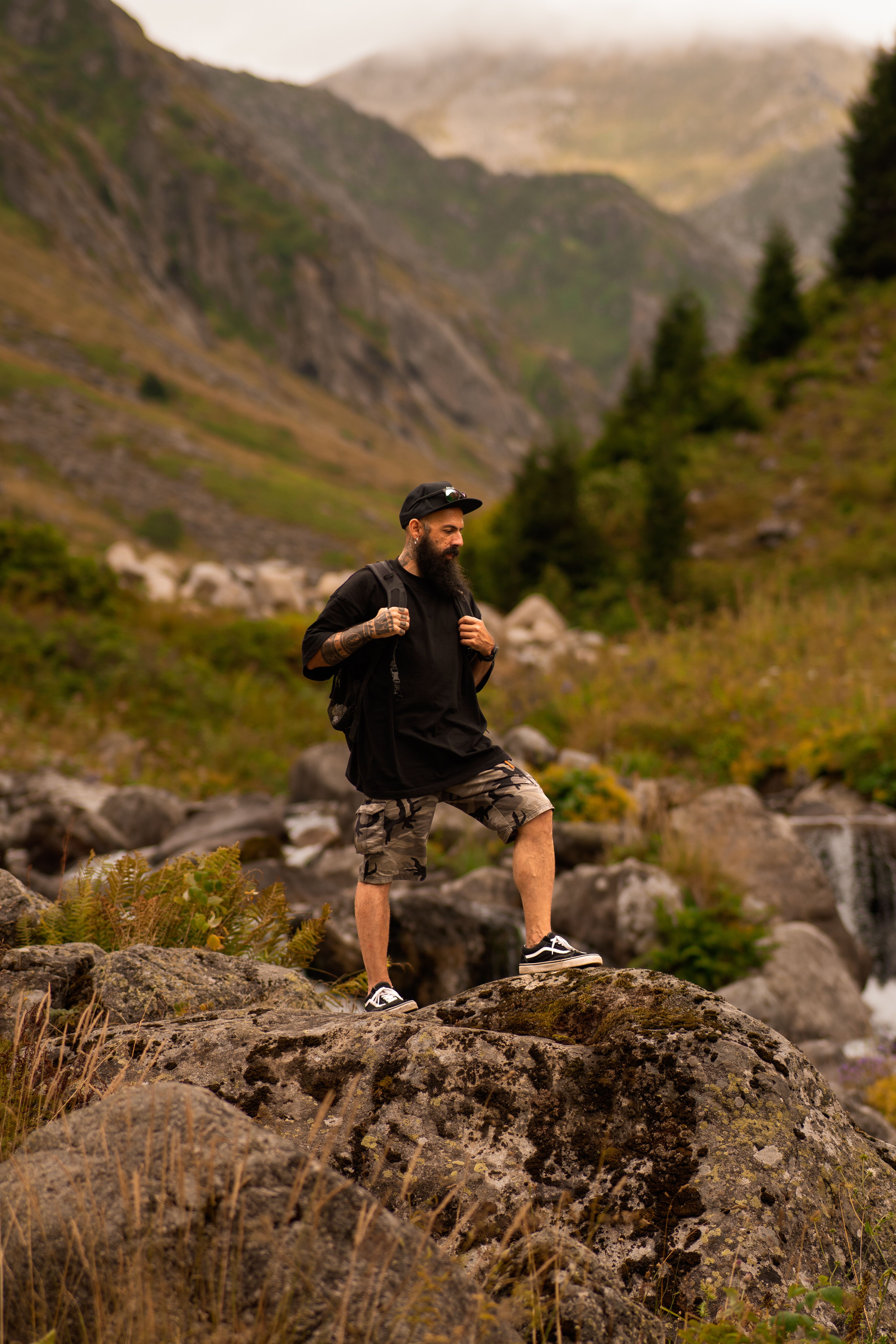 Man On Mountains Photos, Download The BEST Free Man On Mountains Stock ...