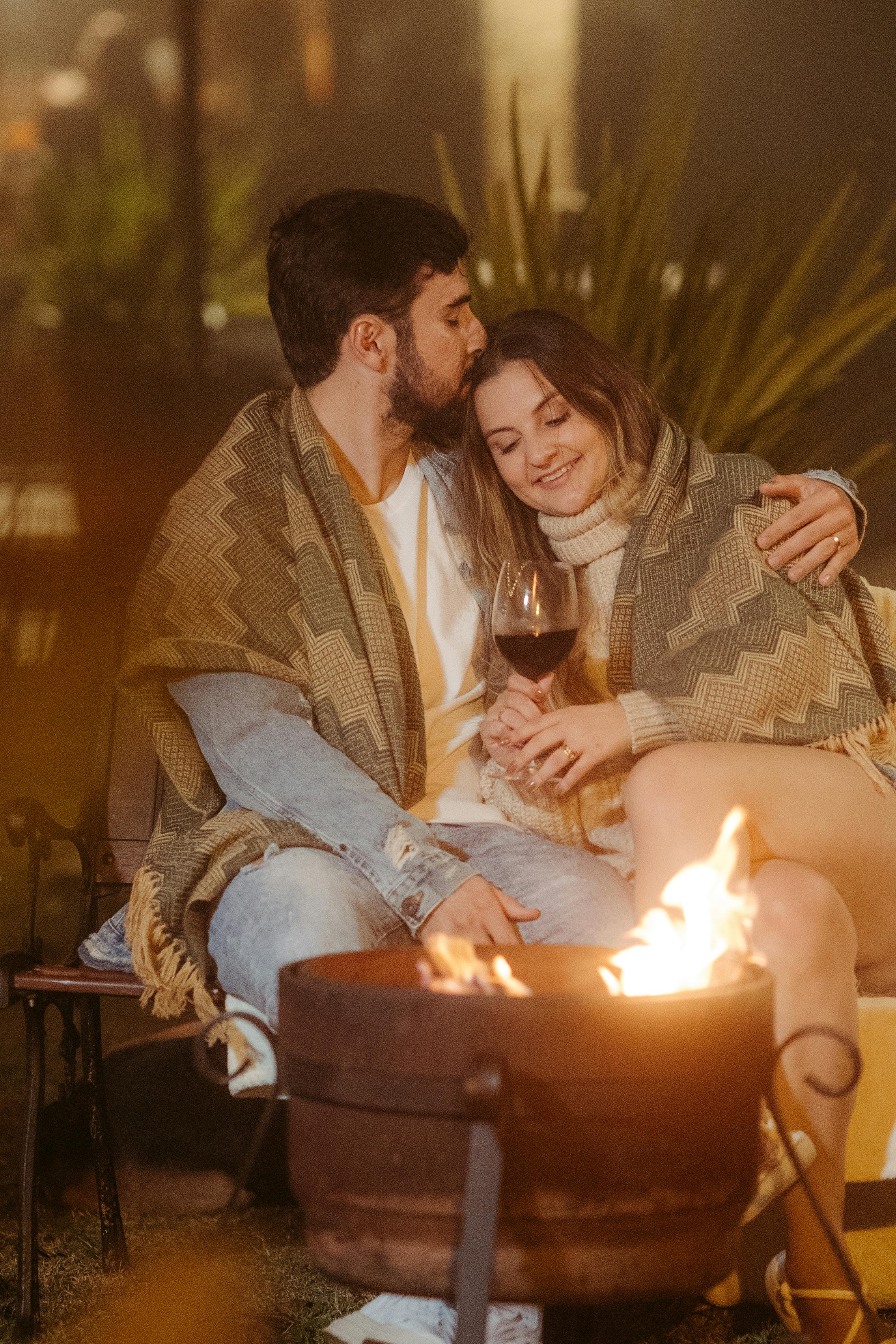 Love Campfire Photos, Download The BEST Free Love Campfire Stock Photos ...