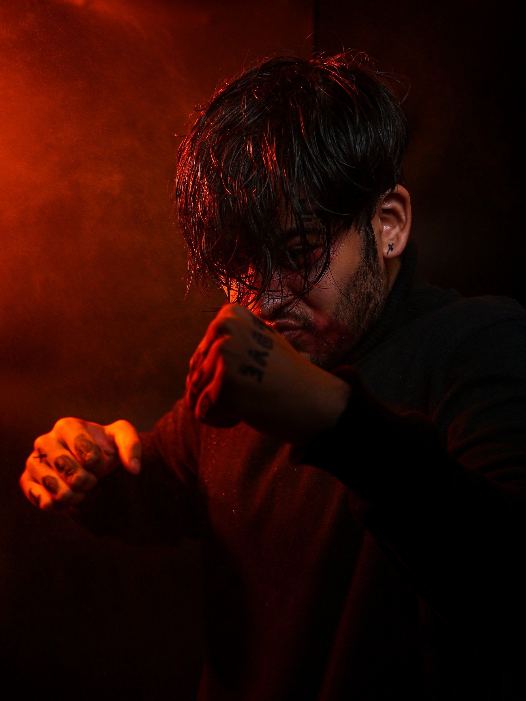 Man in Fighting Pose · Free Stock Photo