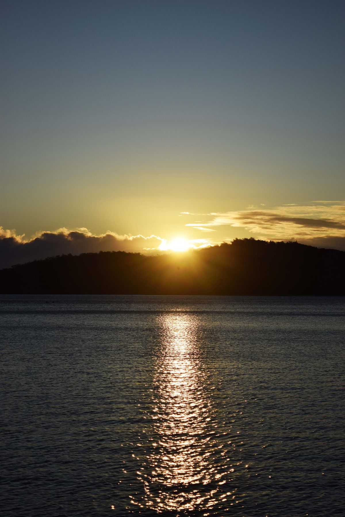 Rising Sun Photos, Download The BEST Free Rising Sun Stock Photos & HD ...