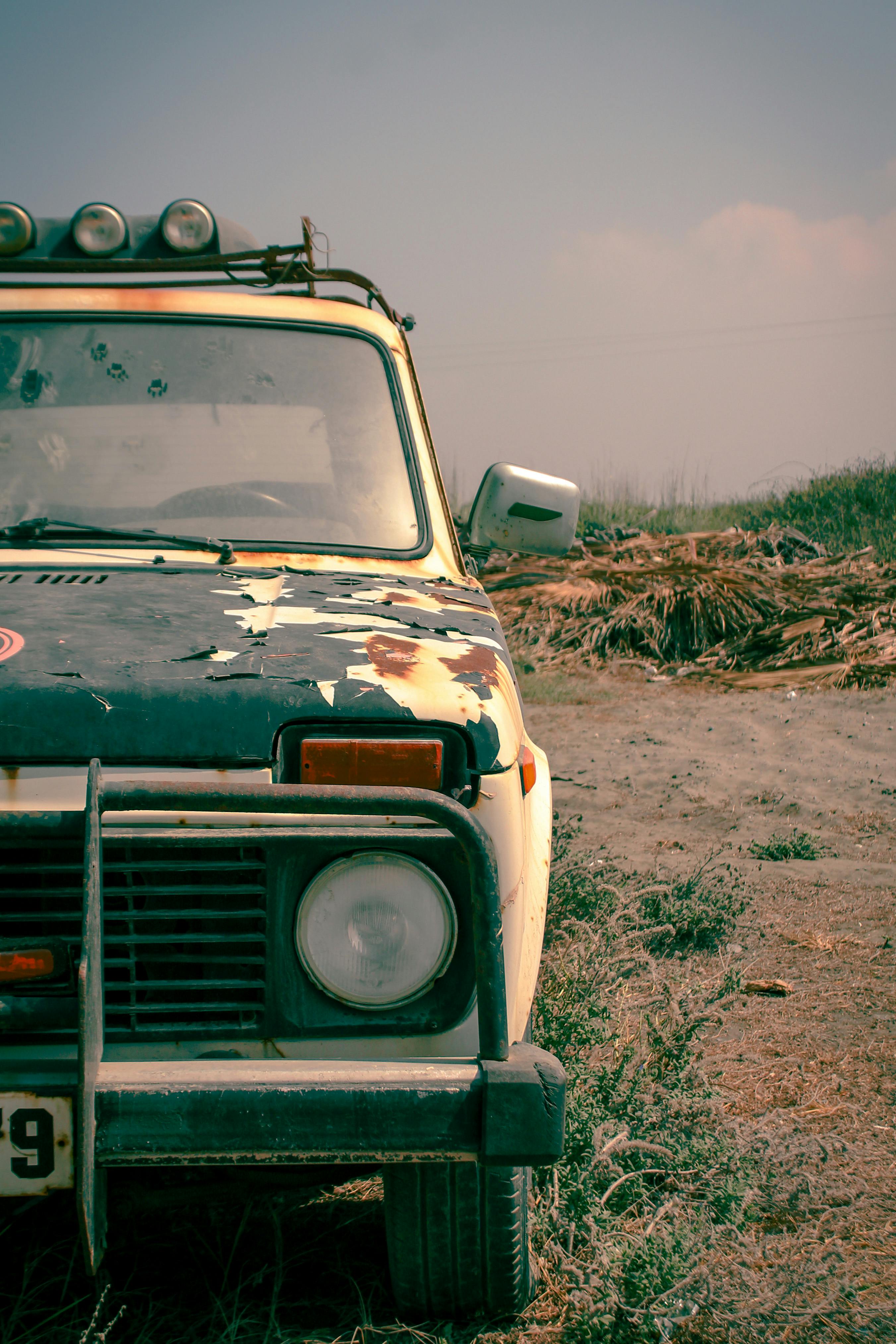 Vintage, Damaged Lada Niva · Free Stock Photo