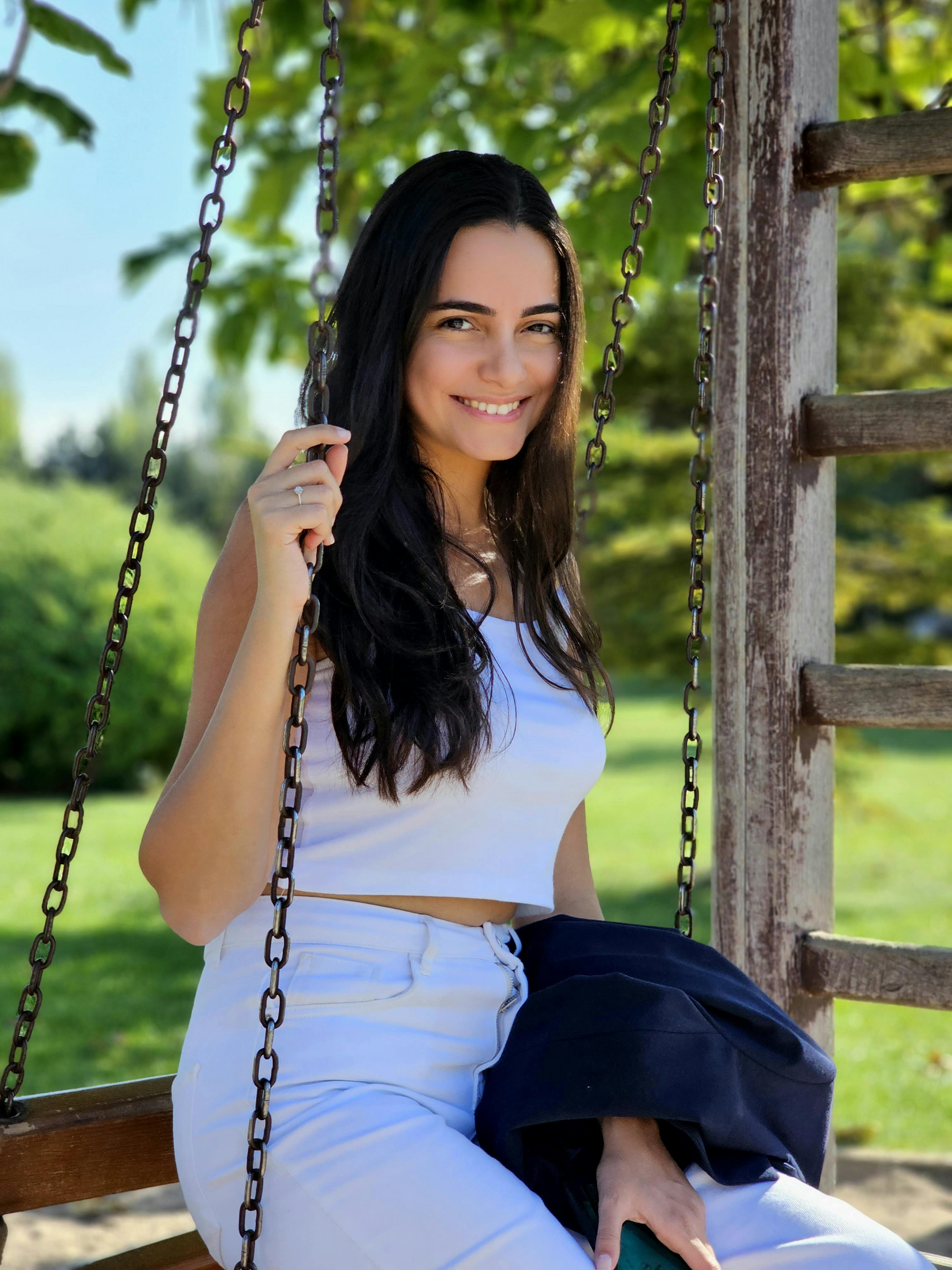 Woman With Hidden Face Far Shot Photos, Download The BEST Free Woman ...