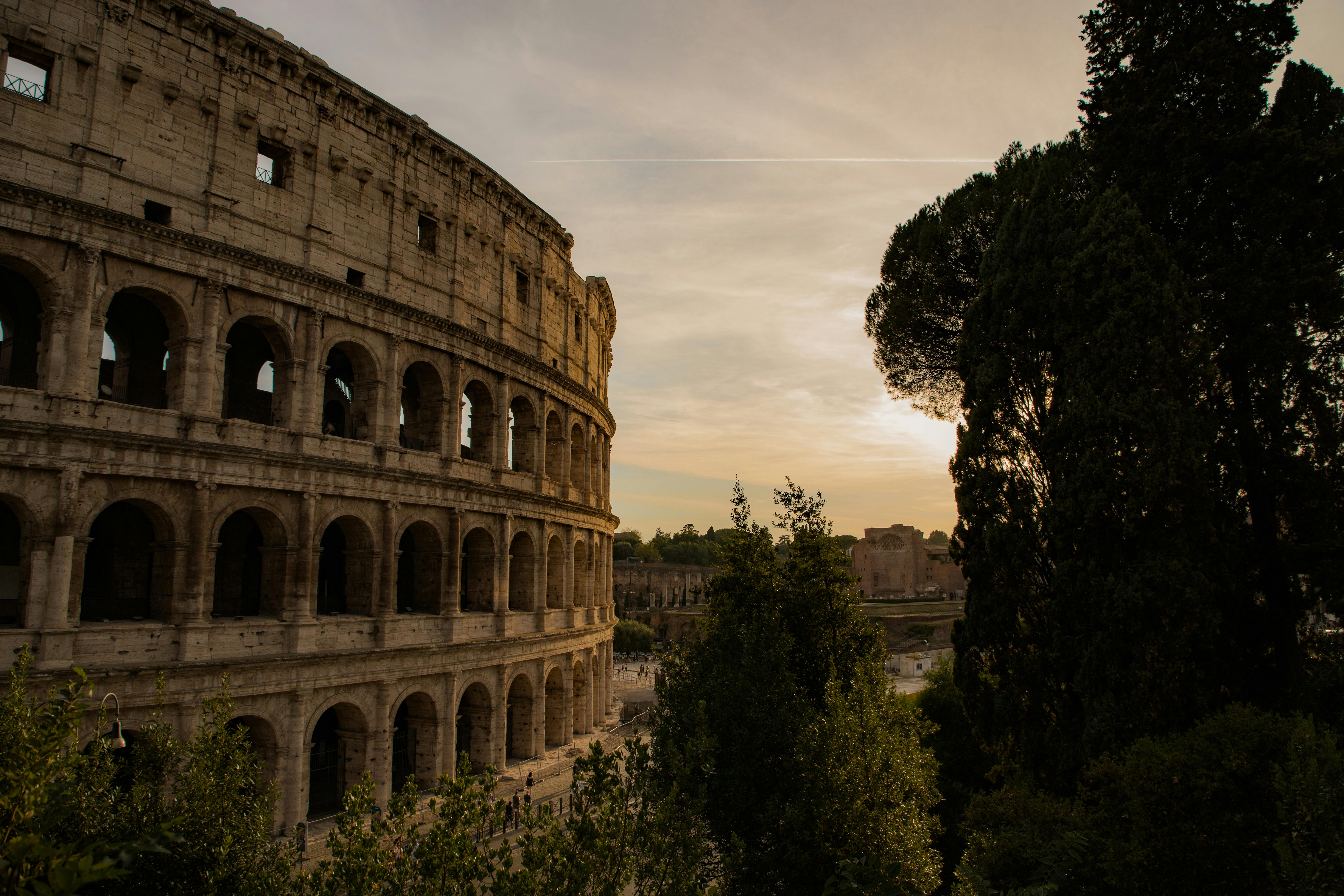 Colosseum in the Evening · Free Stock Photo