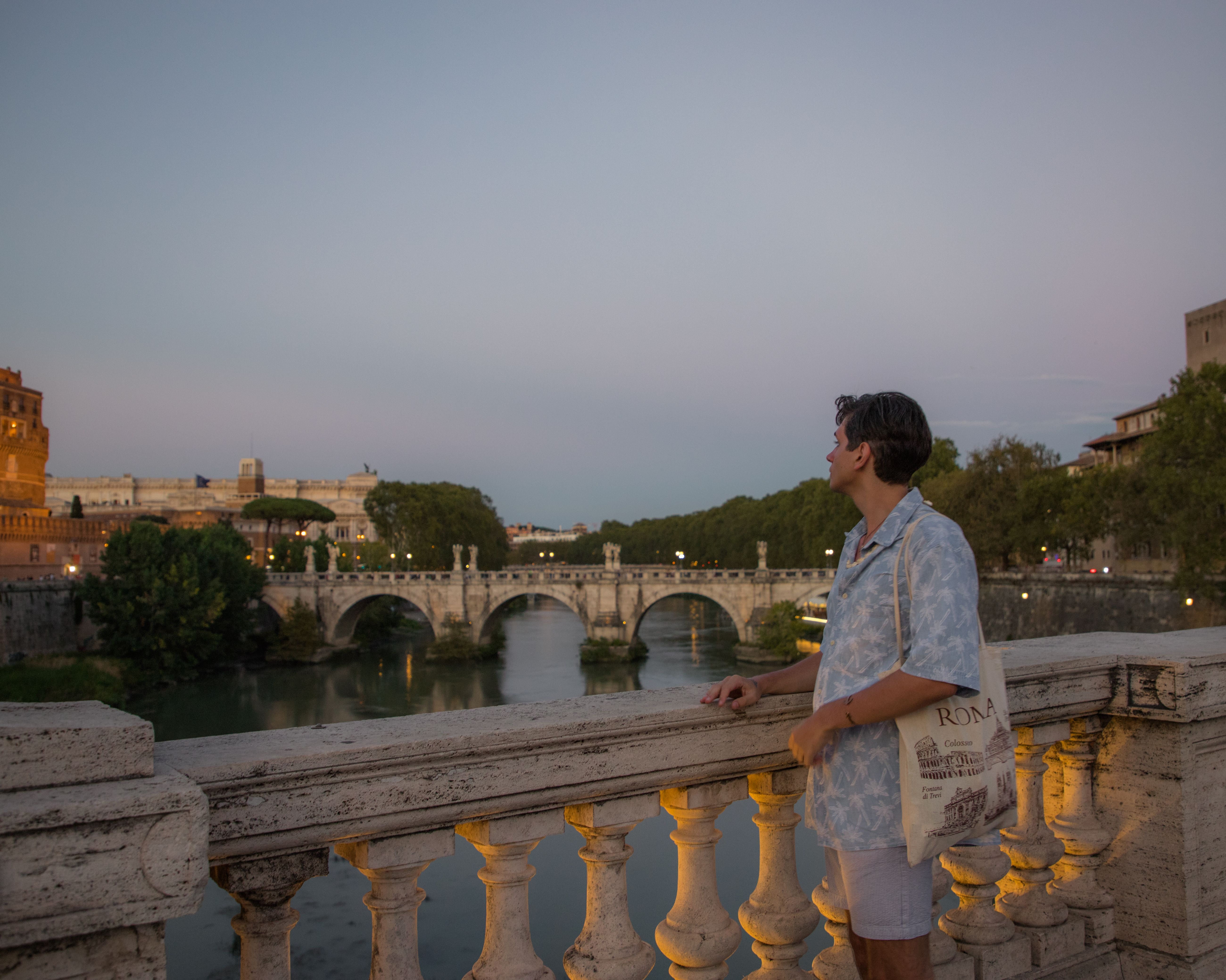 Confused Tourist Photos, Download The BEST Free Confused Tourist Stock ...