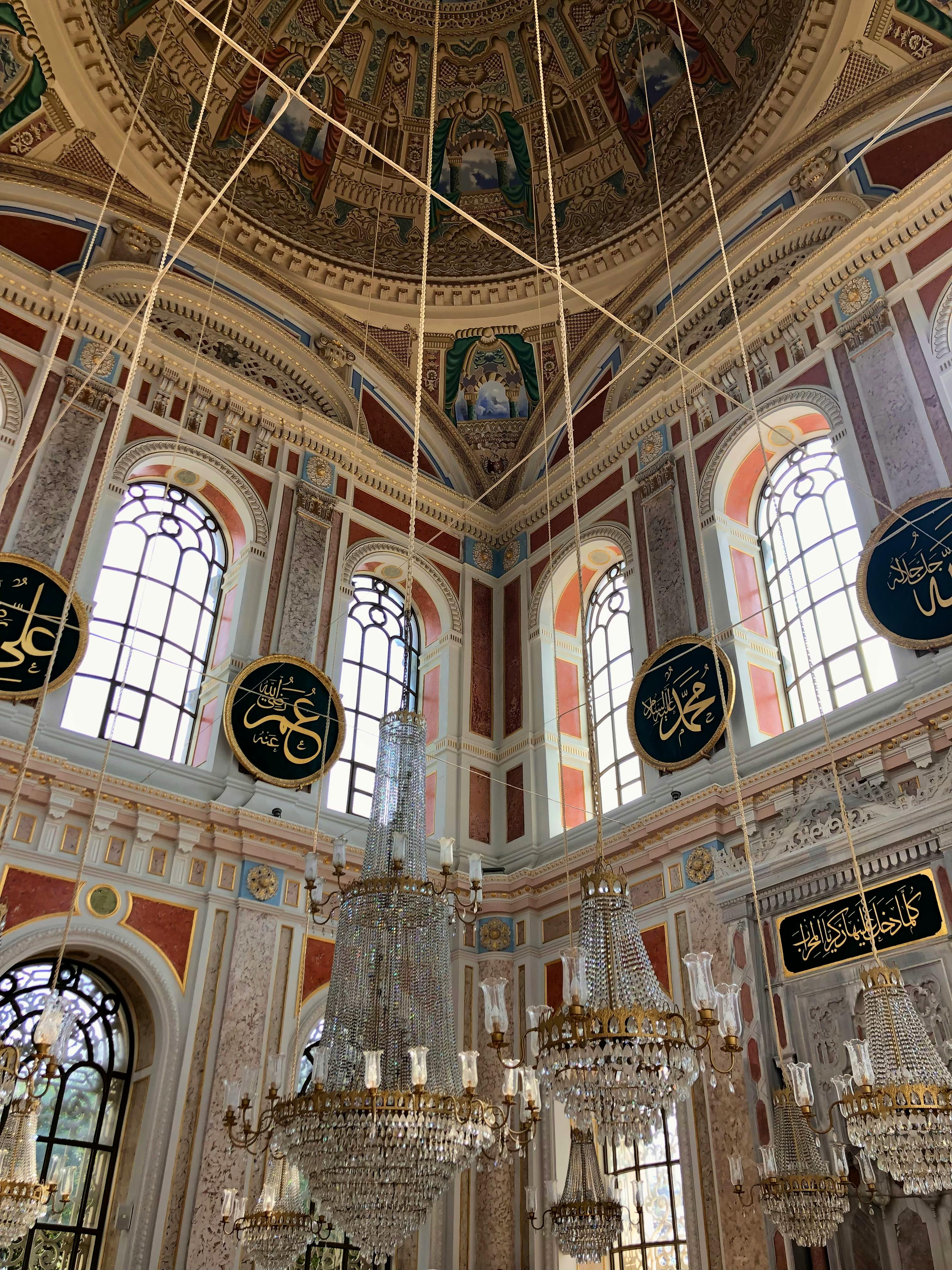 Taksim Mosque Interior, Istanbul, Turkey · Free Stock Photo